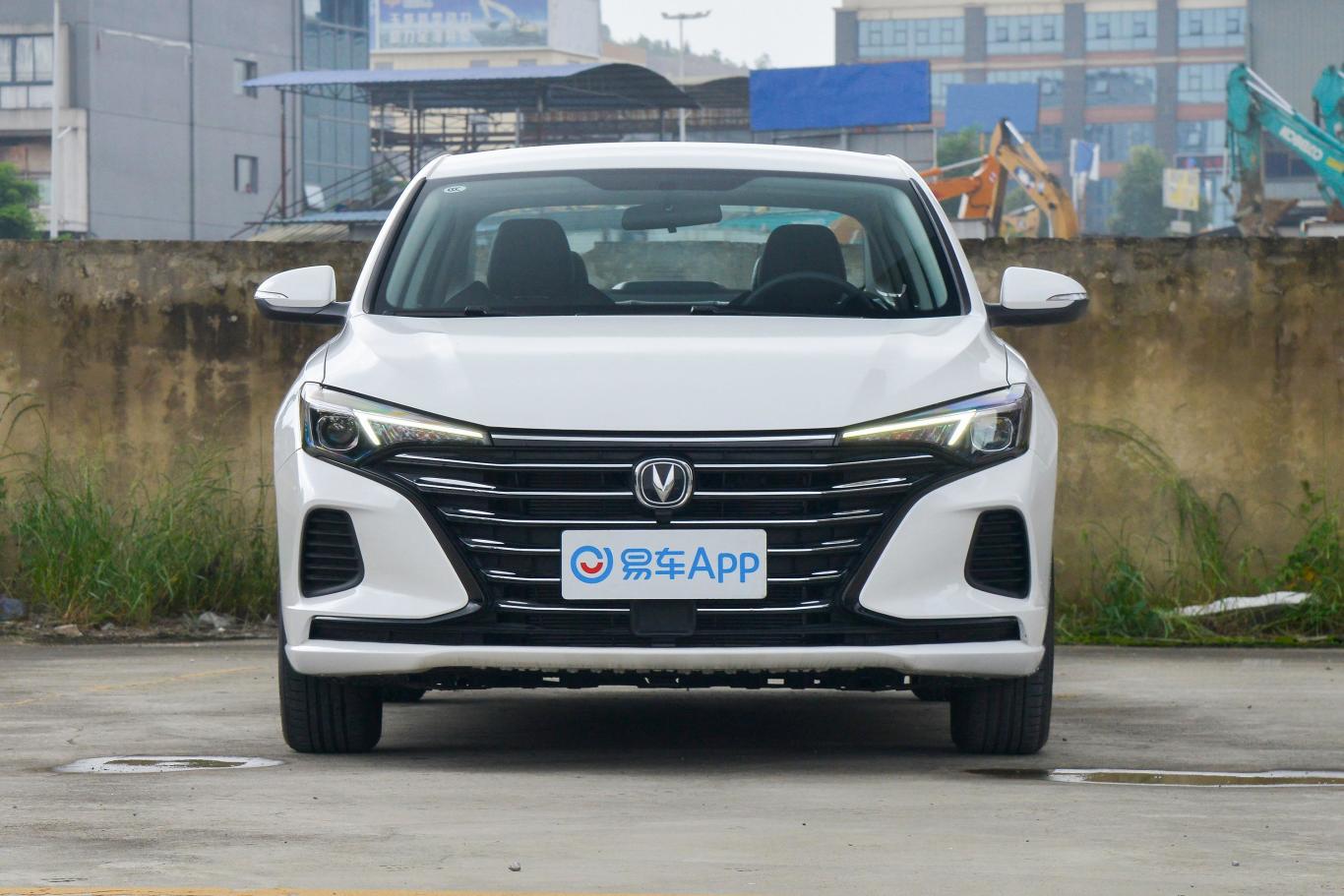 【逸动PLUS 1.6L GDI CVT精英版正前水平图片-汽车图片大全】-易车