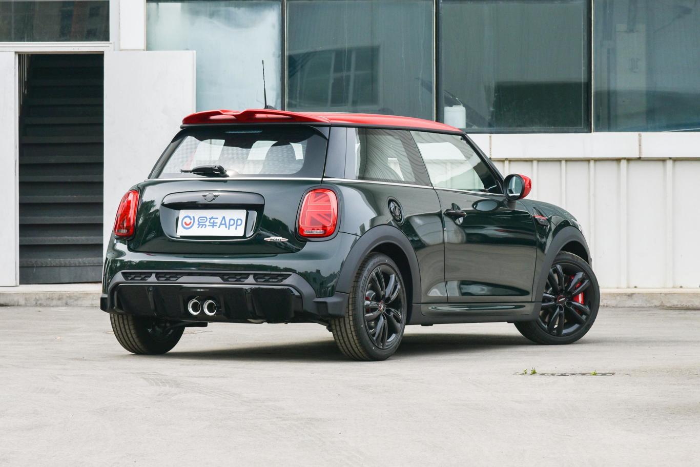 【MINI JCW2.0T JOHN COOPER WORKS ALL-IN侧后45度车头向右水平图片-汽车图片大全】-易车