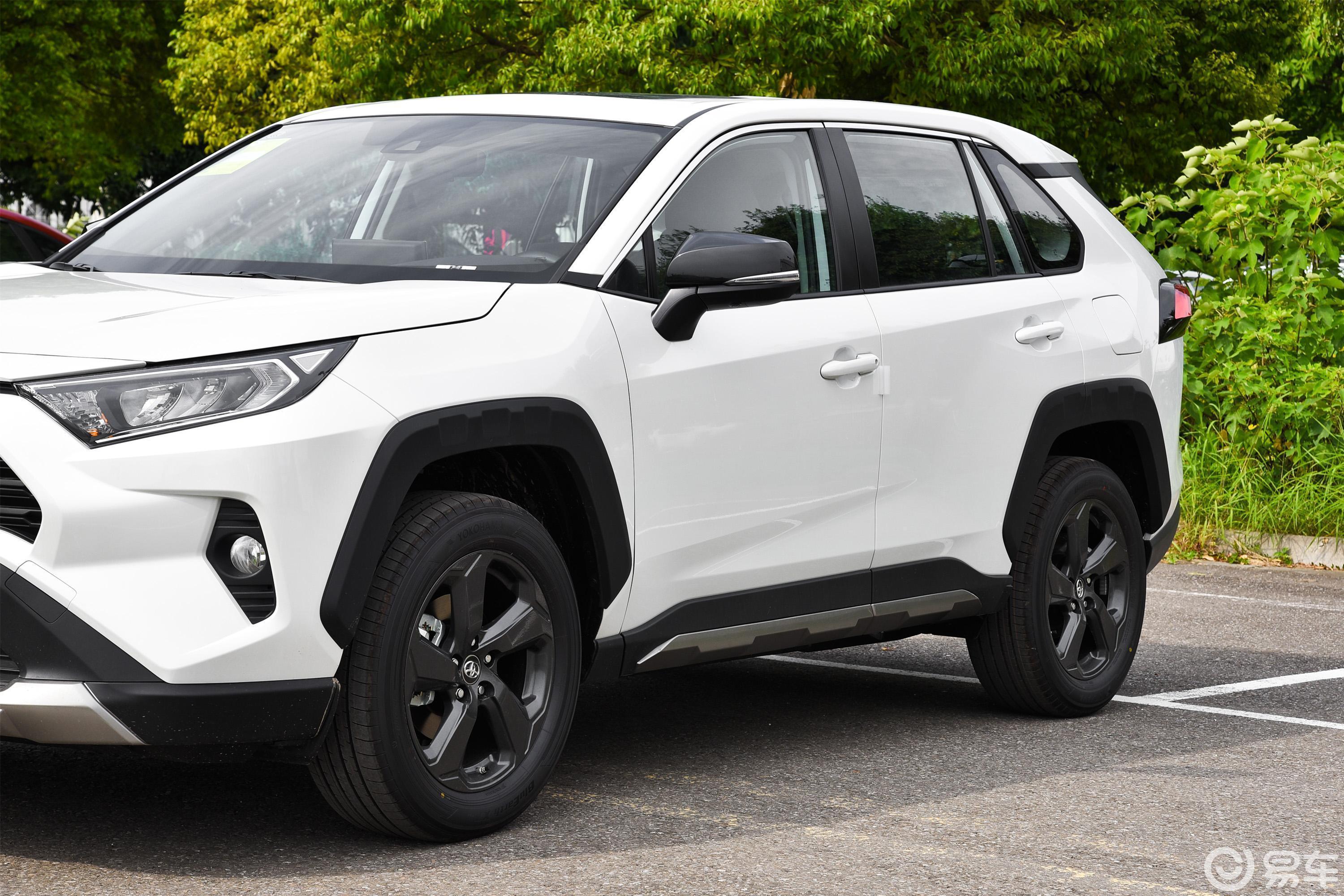 【RAV4荣放2.0L CVT四驱风尚版外观细节图片-汽车图片大全】-易车