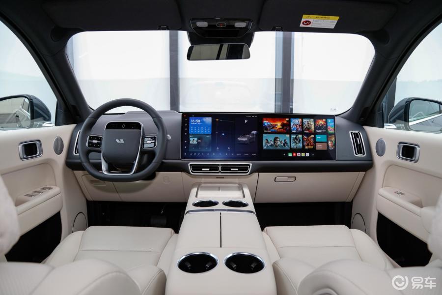 【理想L92022款L9 Max版内饰全景正拍汽车图片-汽车图片大全】-易车