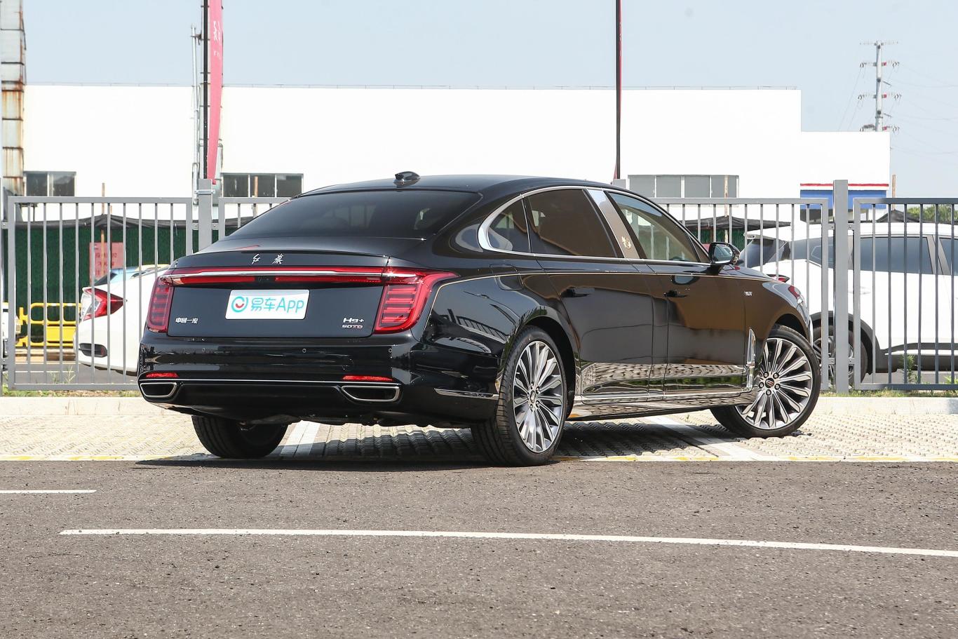 【红旗H93.0T H9+ 卓越定制版侧后45度车头向右水平图片-汽车图片大全】-易车