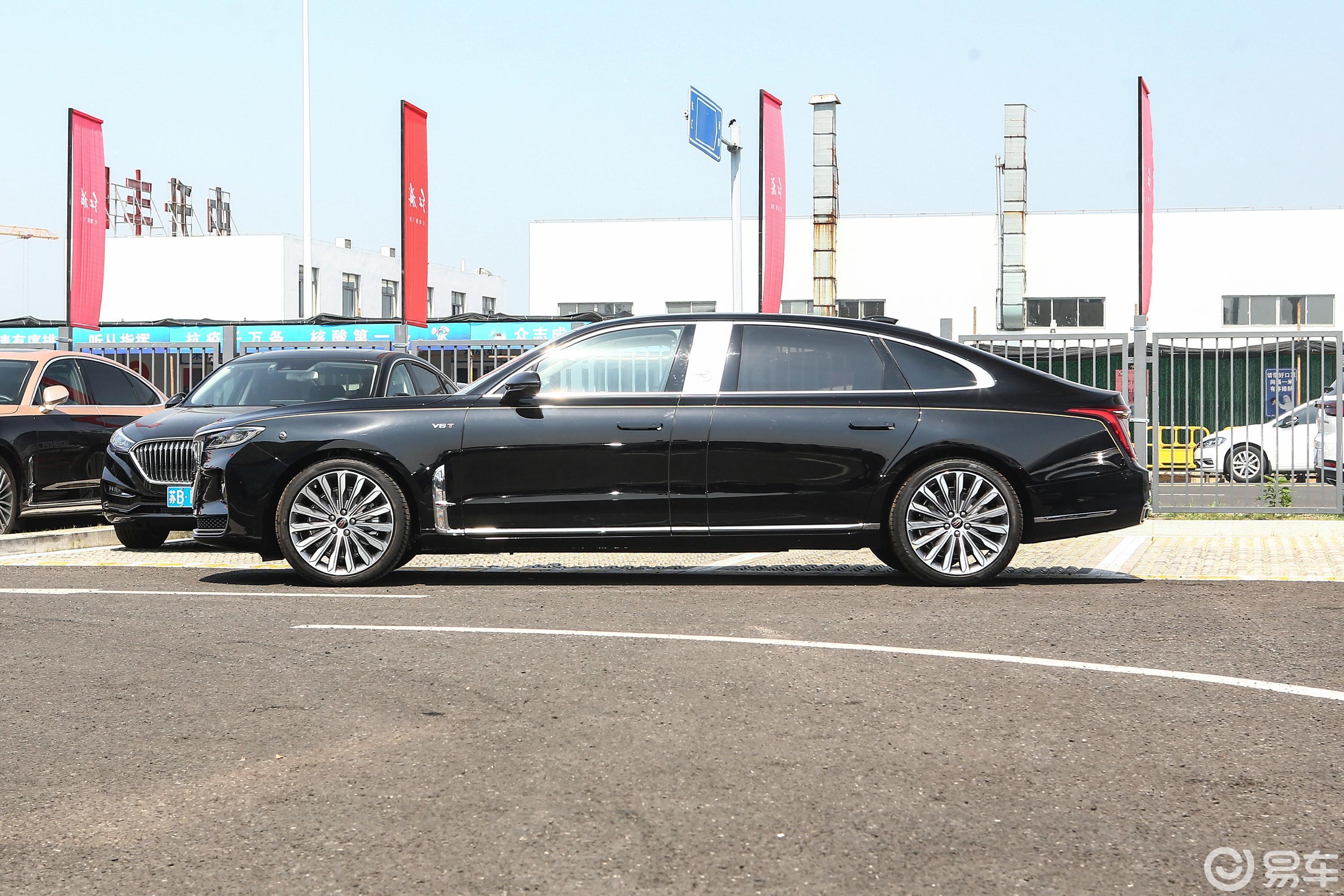 【红旗H93.0T H9+ 卓越定制版正侧车头向左水平图片-汽车图片大全】-易车