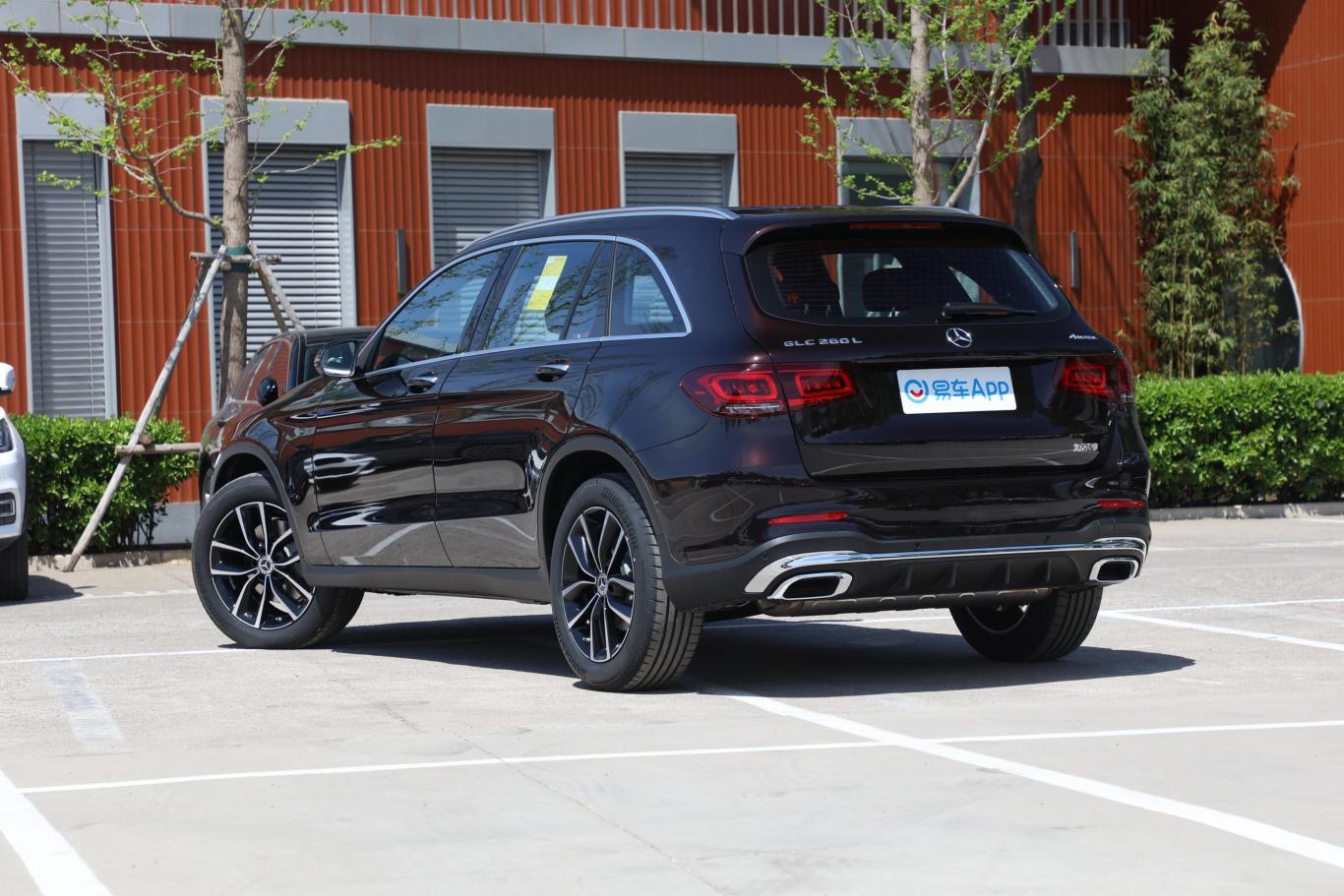 【奔驰GLC改款二 GLC 260 L 4MATIC 豪华型侧后45度车头向左水平图片-汽车图片大全】-易车