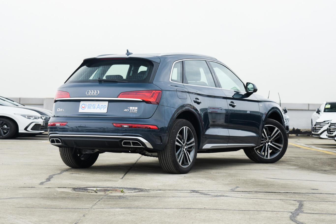 【奥迪Q5L改款 40 TFSI 豪华动感型侧后45度车头向右水平图片-汽车图片大全】-易车