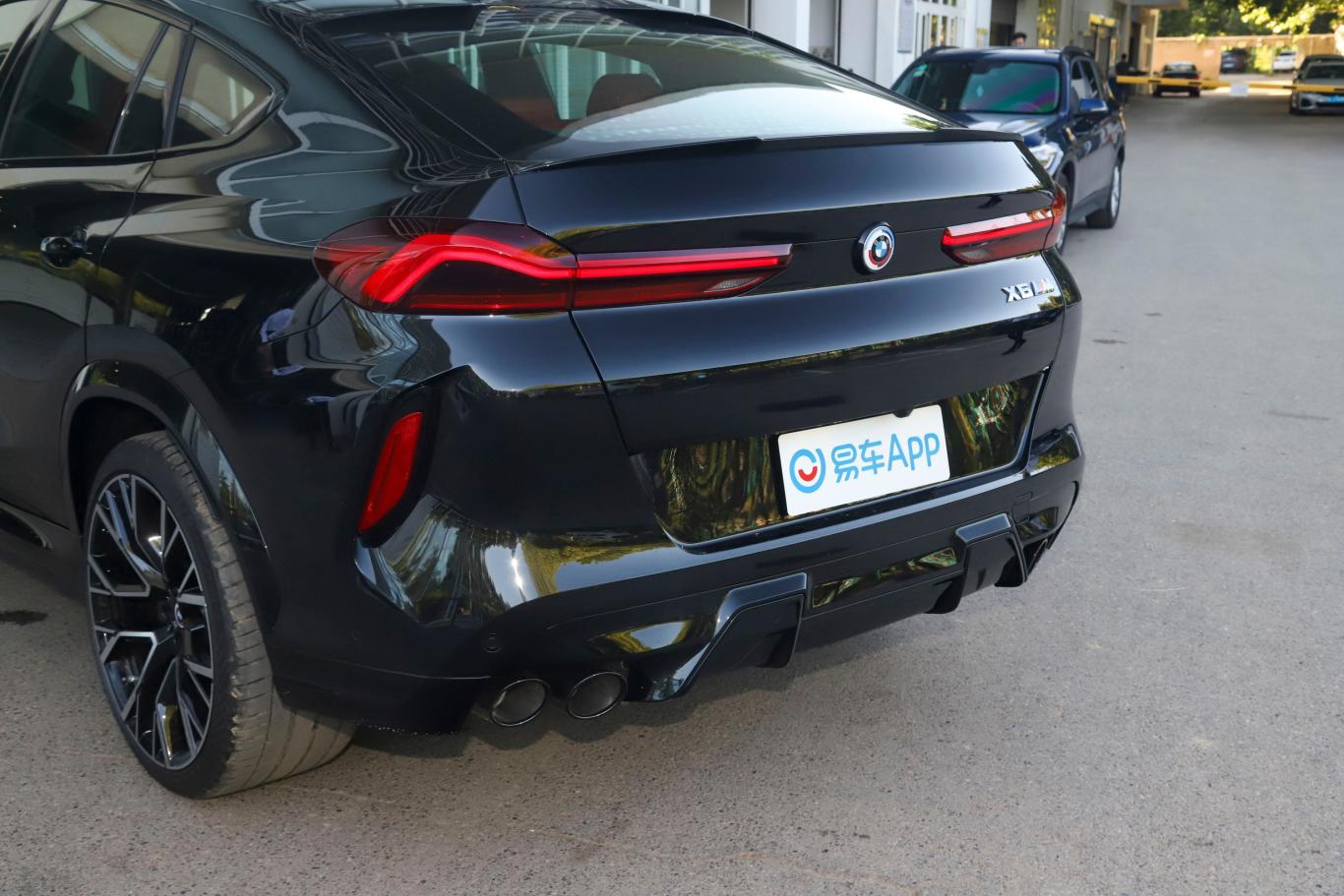 【宝马X6 M50周年版 X6 M车尾特写图片-汽车图片大全】-易车