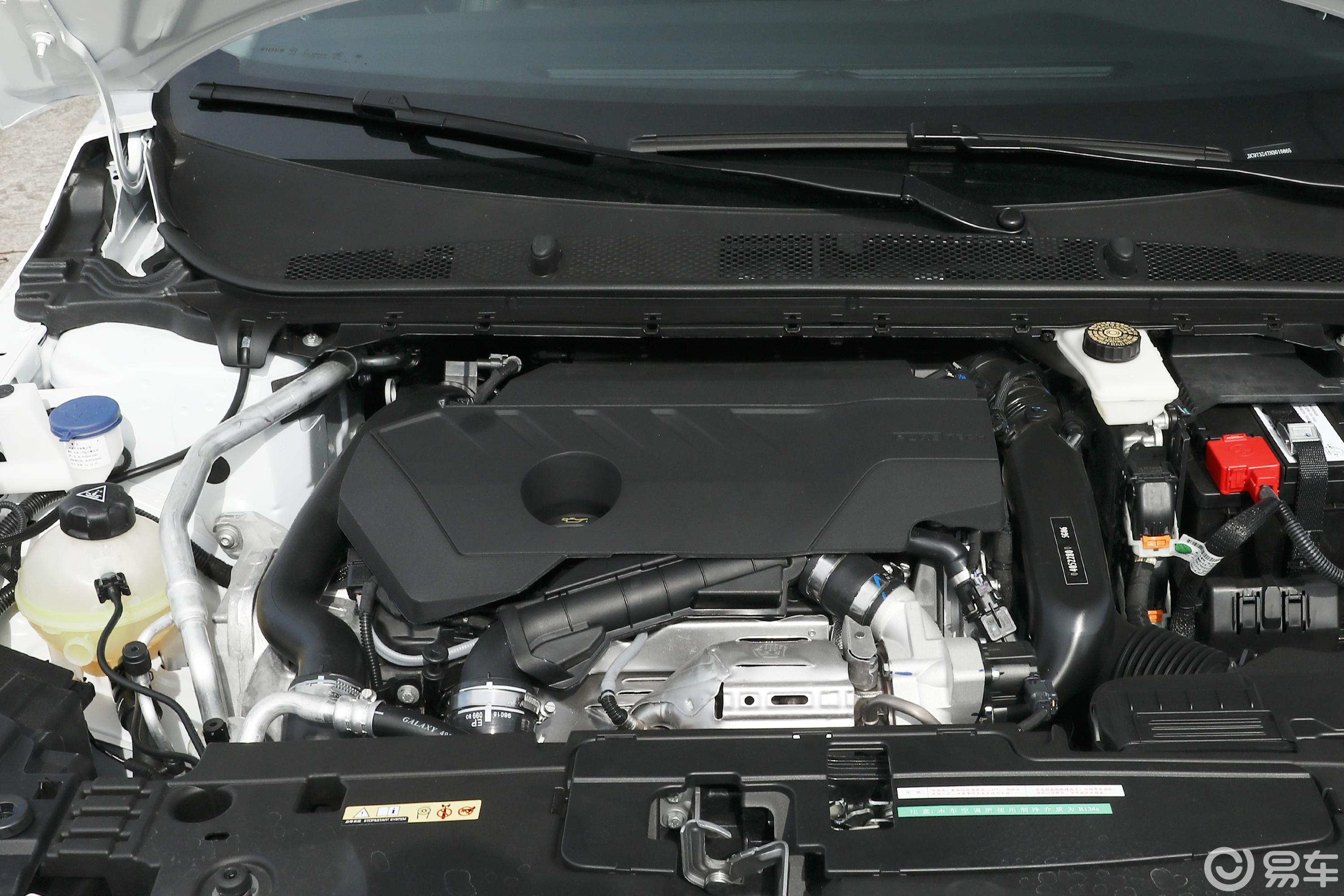 【标致4081.6T 进取版发动机特写图片-汽车图片大全】-易车