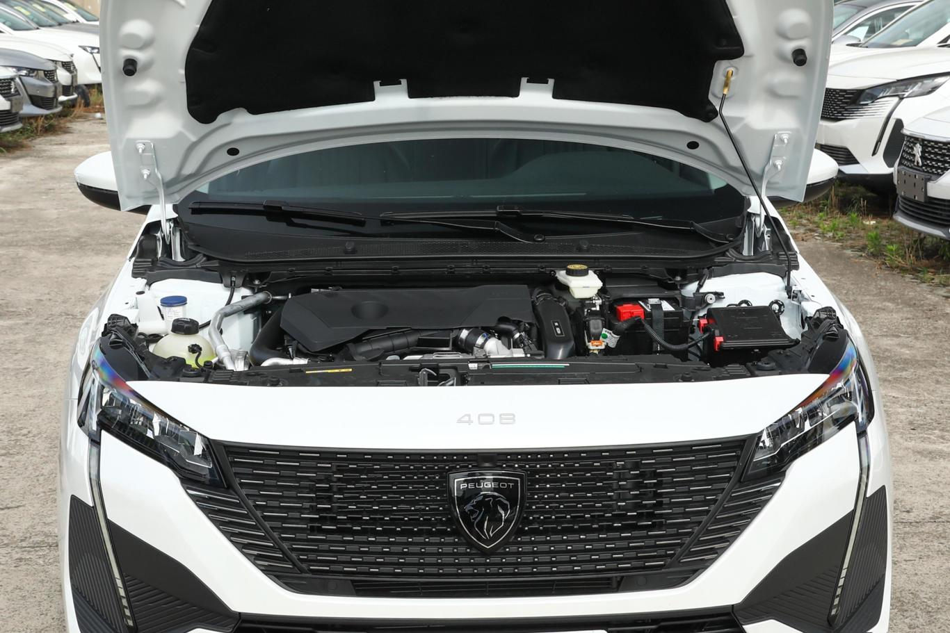 【标致4081.6T 进取版前舱整体图片-汽车图片大全】-易车