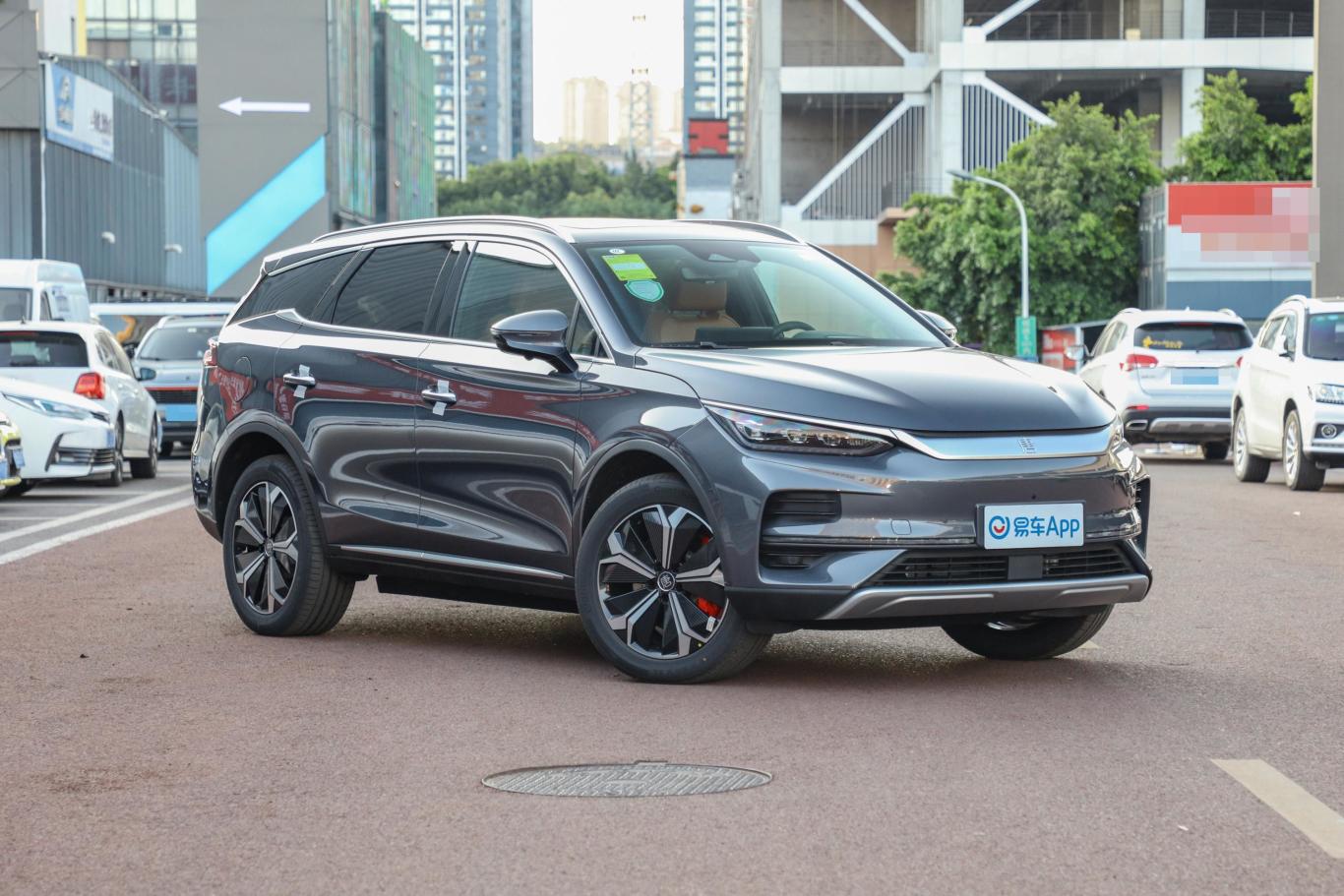 【唐新能源EV 730km 前驱尊享型侧前45度车头向右水平图片-汽车图片大全】-易车