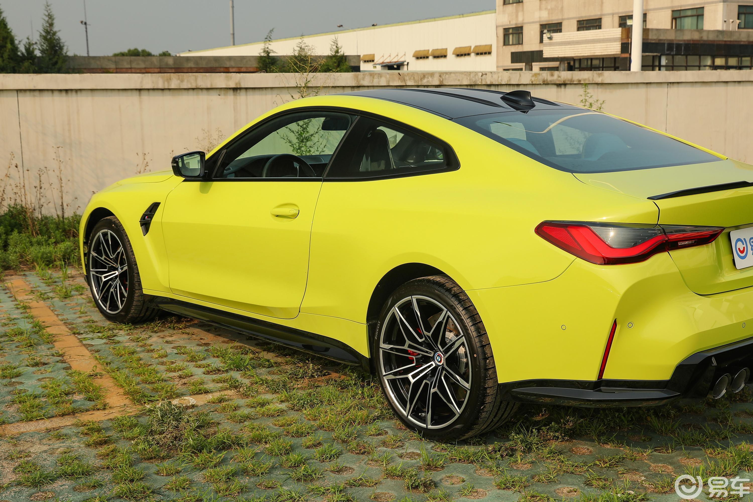 【宝马M450周年版 M4 双门轿跑车 雷霆版外观细节图片-汽车图片大全】-易车