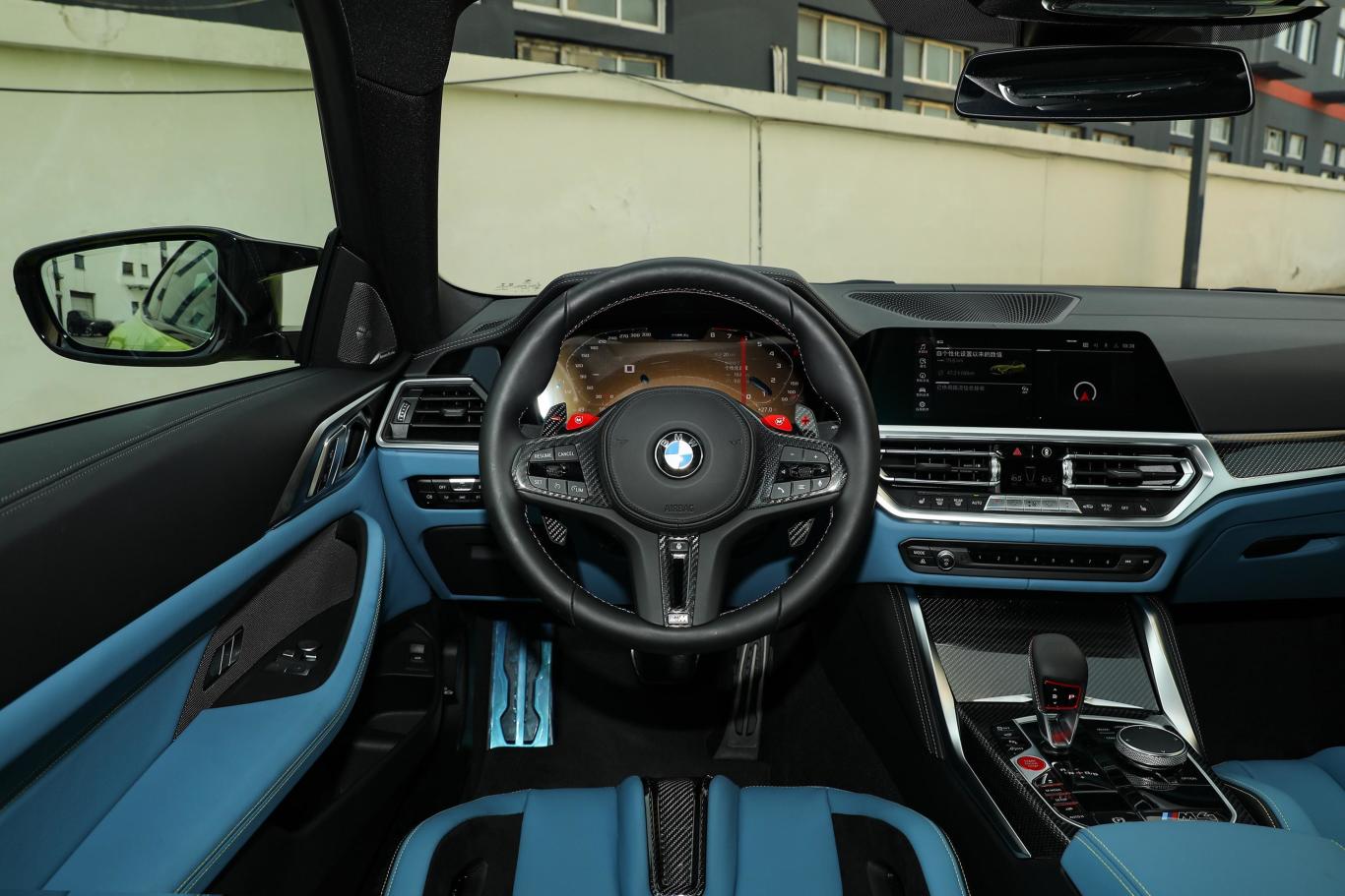 【宝马M450周年版 M4 双门轿跑车 雷霆版驾驶位区域图片-汽车图片大全】-易车