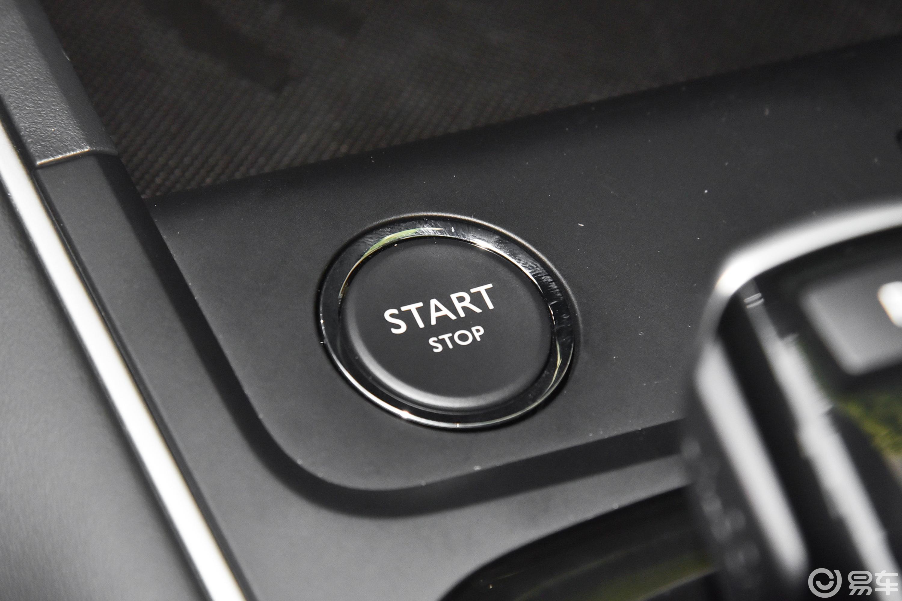 【天逸 C5 AIRCROSS天逸BEYOND 400THP版钥匙孔或一键启动按键图片-汽车图片大全】-易车