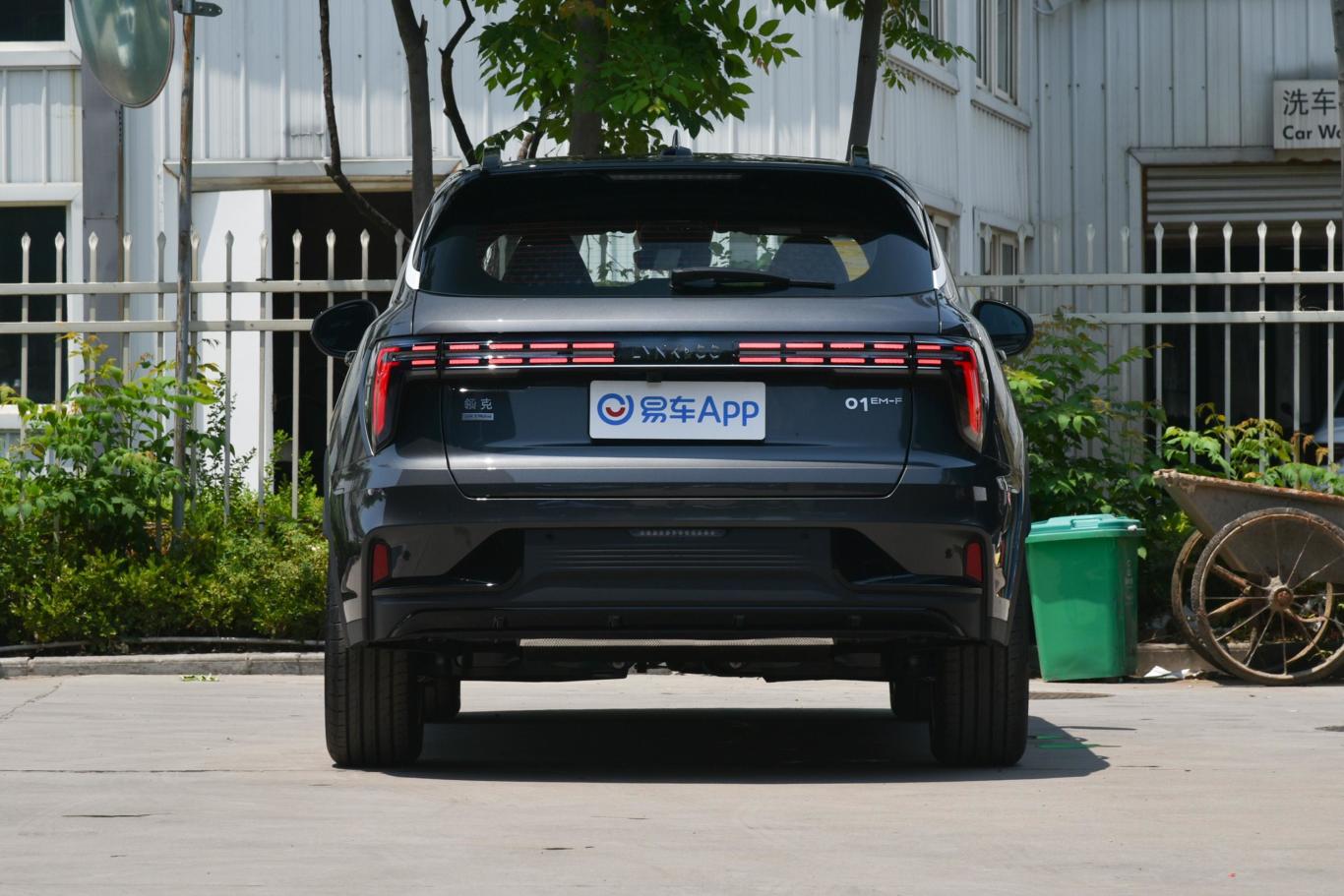 【领克01EM-F 1.5T 两驱PM正后水平图片-汽车图片大全】-易车