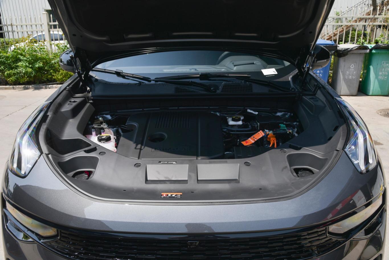 【领克01EM-F 1.5T 两驱PM发动机舱整体图片-汽车图片大全】-易车