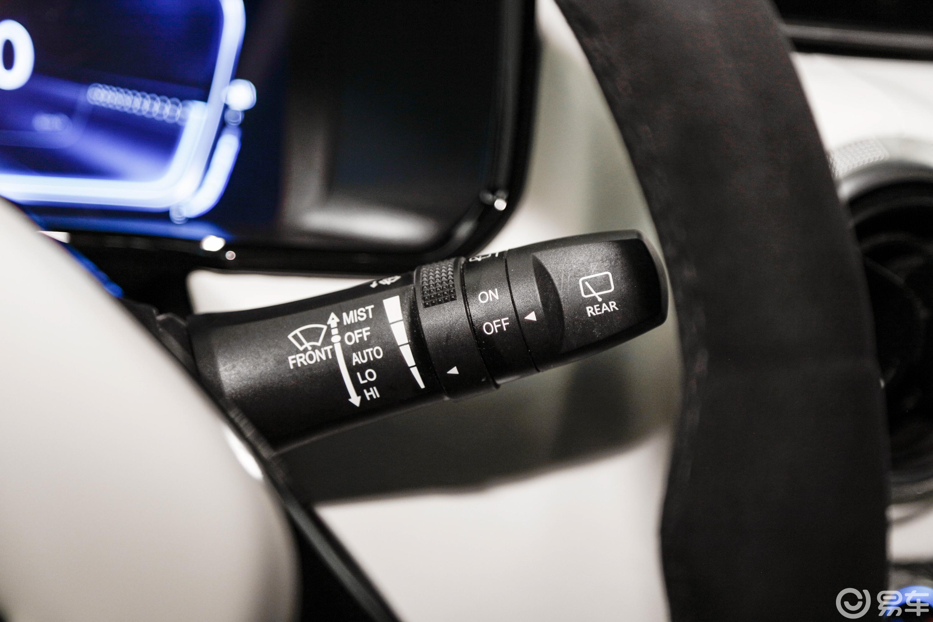 【北京BJ40超及40 2.0T 自动四驱Meta 40 Pro 汽油主驾驶位图片-汽车图片大全】-易车