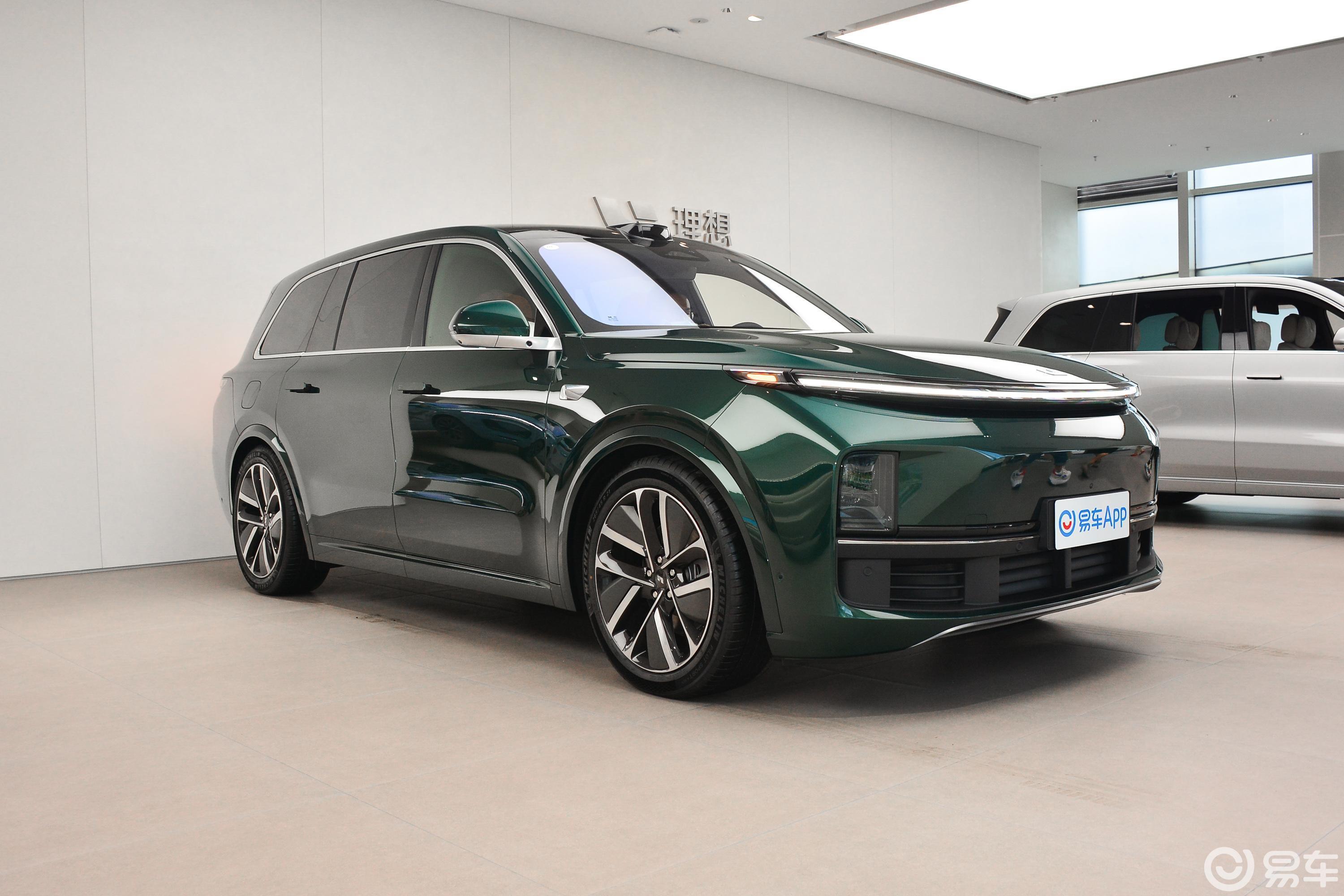 【理想L9L9 Max版侧前45度车头向右水平图片-汽车图片大全】-易车