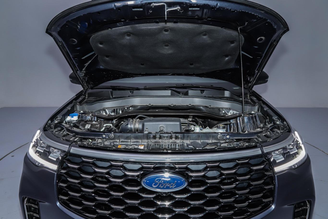 【探险者EcoBoost 285 四驱ST-LINE版 6座发动机舱整体图片-汽车图片大全】-易车