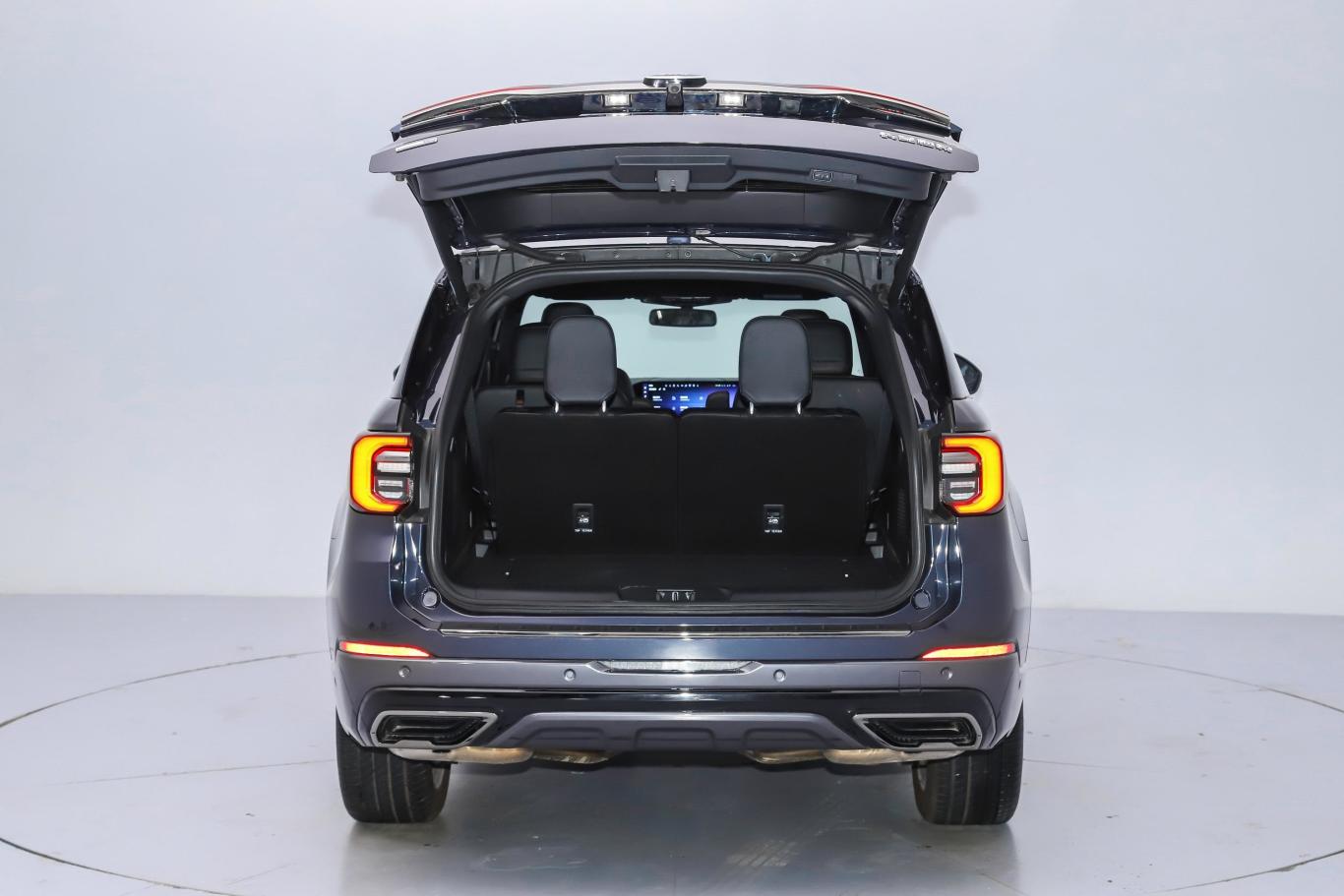 【探险者EcoBoost 285 四驱ST-LINE版 6座后备厢图片-汽车图片大全】-易车