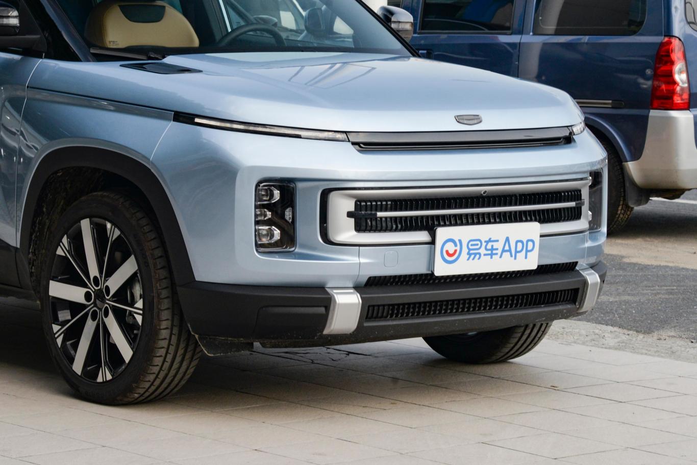 【吉利ICON1.5T 巧克力醇巧版前格栅侧俯拍图片-汽车图片大全】-易车