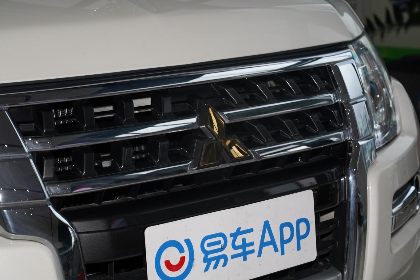 【帕杰罗(进口)3.0L 平行进口高配版外观细节图片-汽车图片大全】-易车