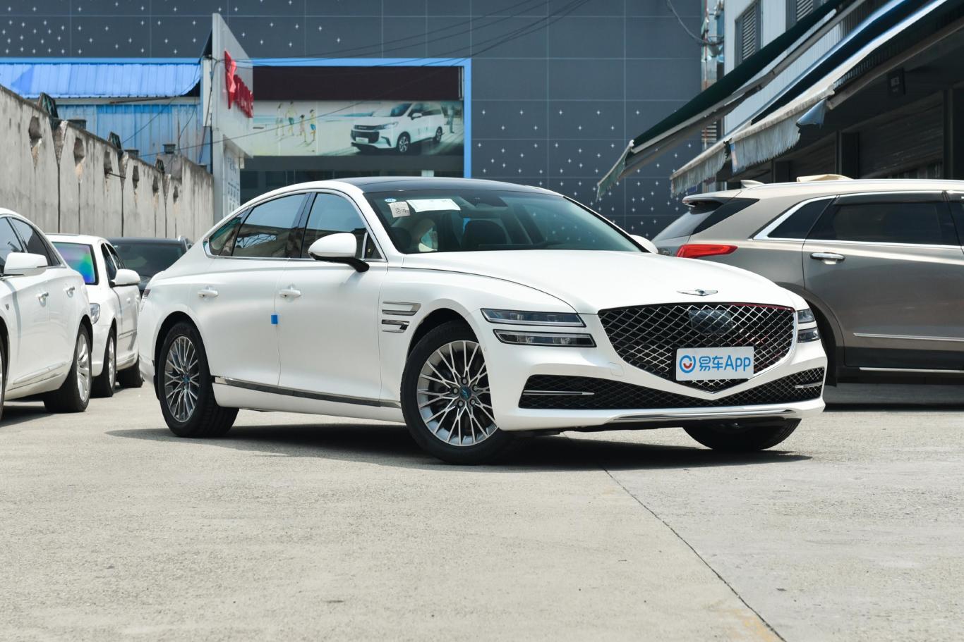 【捷尼赛思G802.5T 两驱豪华版侧前45度车头向右水平图片-汽车图片大全】-易车