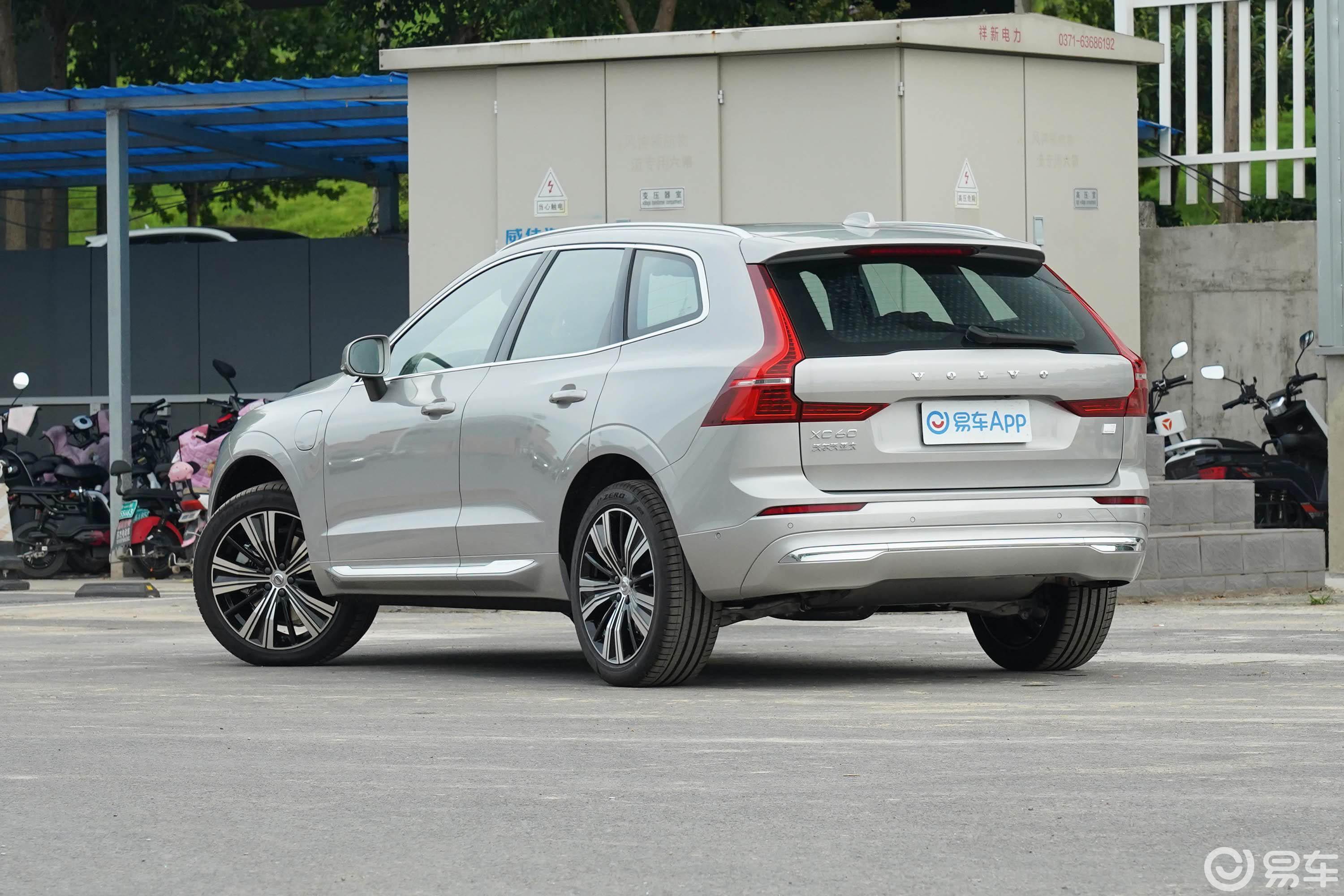 【沃尔沃XC60 RECHARGET8 长续航 智远豪华版侧后45度车头向左水平图片-汽车图片大全】-易车