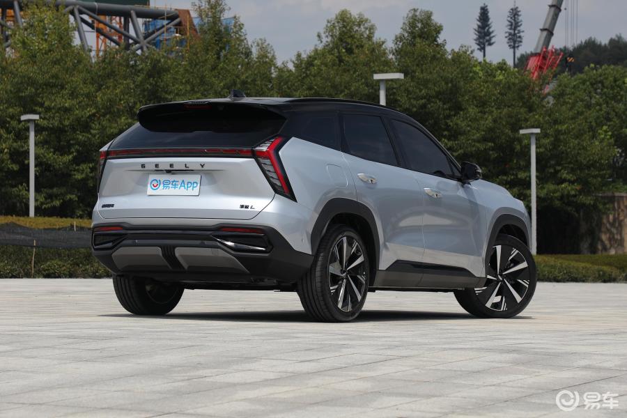 【博越L2023款2.0T 旗舰型侧后45度车头向右水平汽车图片-汽车图片大全】-易车