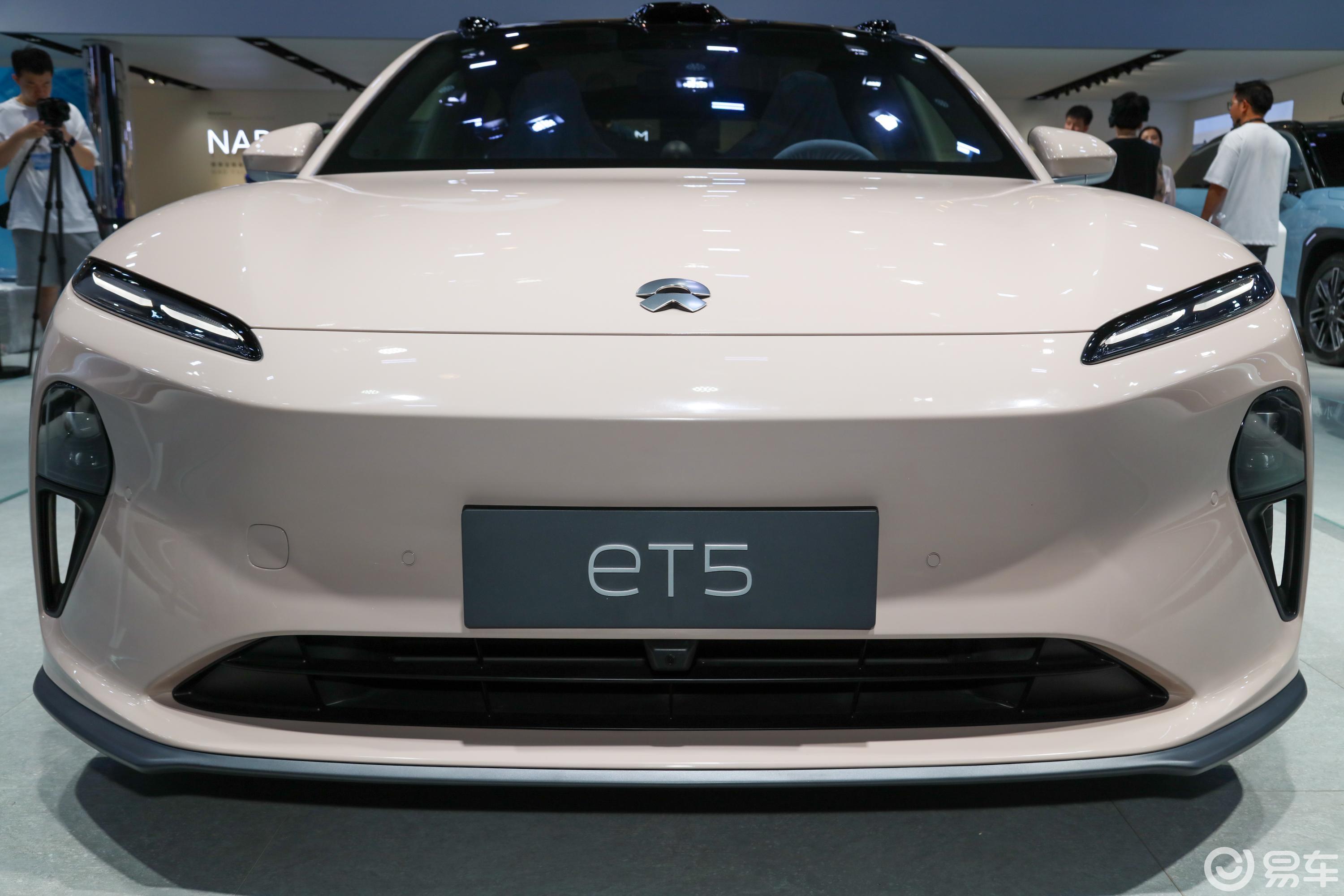 【蔚来ET5图片-汽车图片大全】-易车