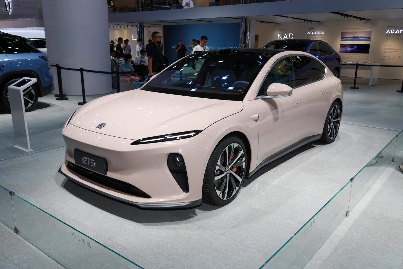 【蔚来ET5图片-汽车图片大全】-易车