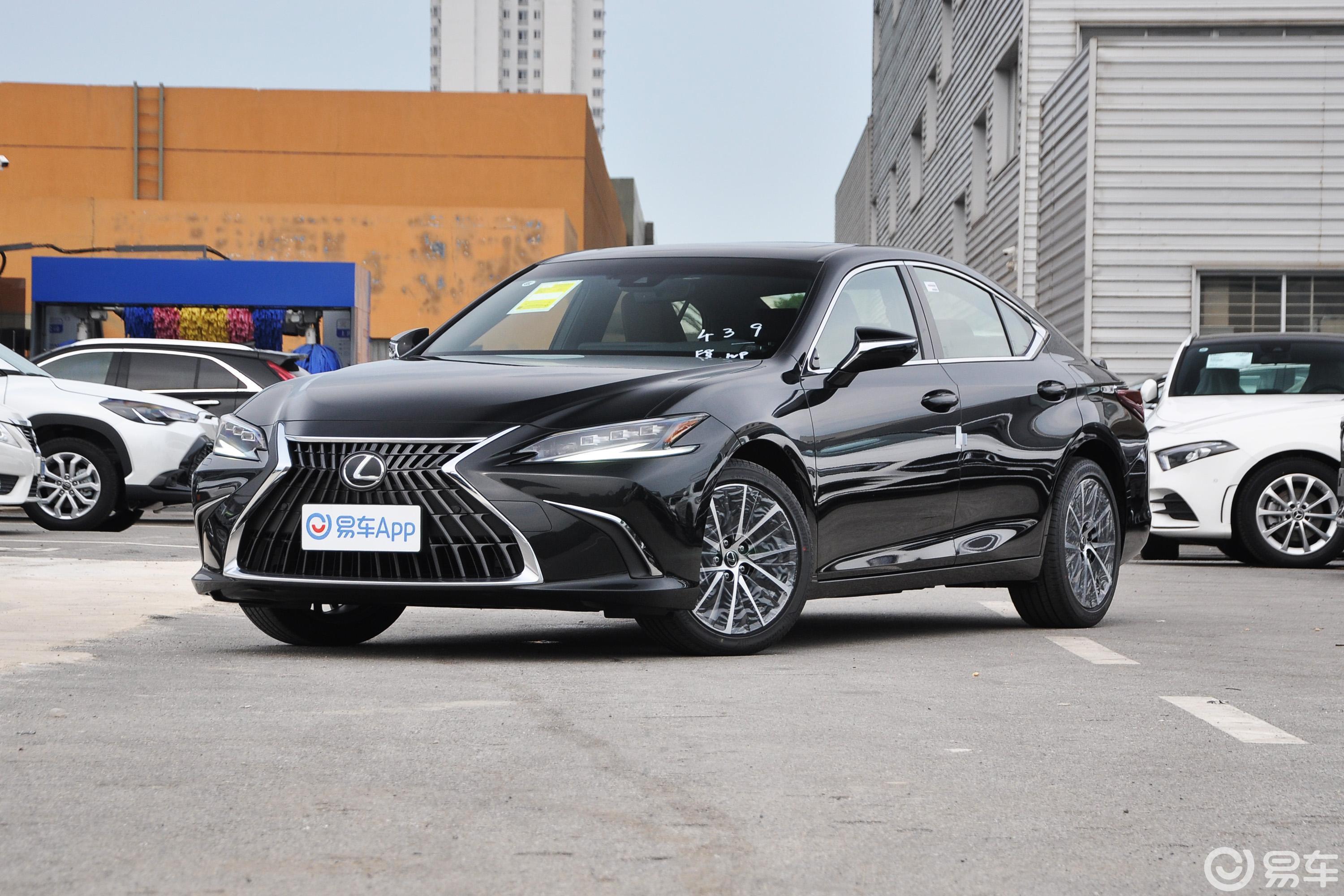 【雷克萨斯ES300h 臻享版侧前45度车头向左水平图片-汽车图片大全】-易车