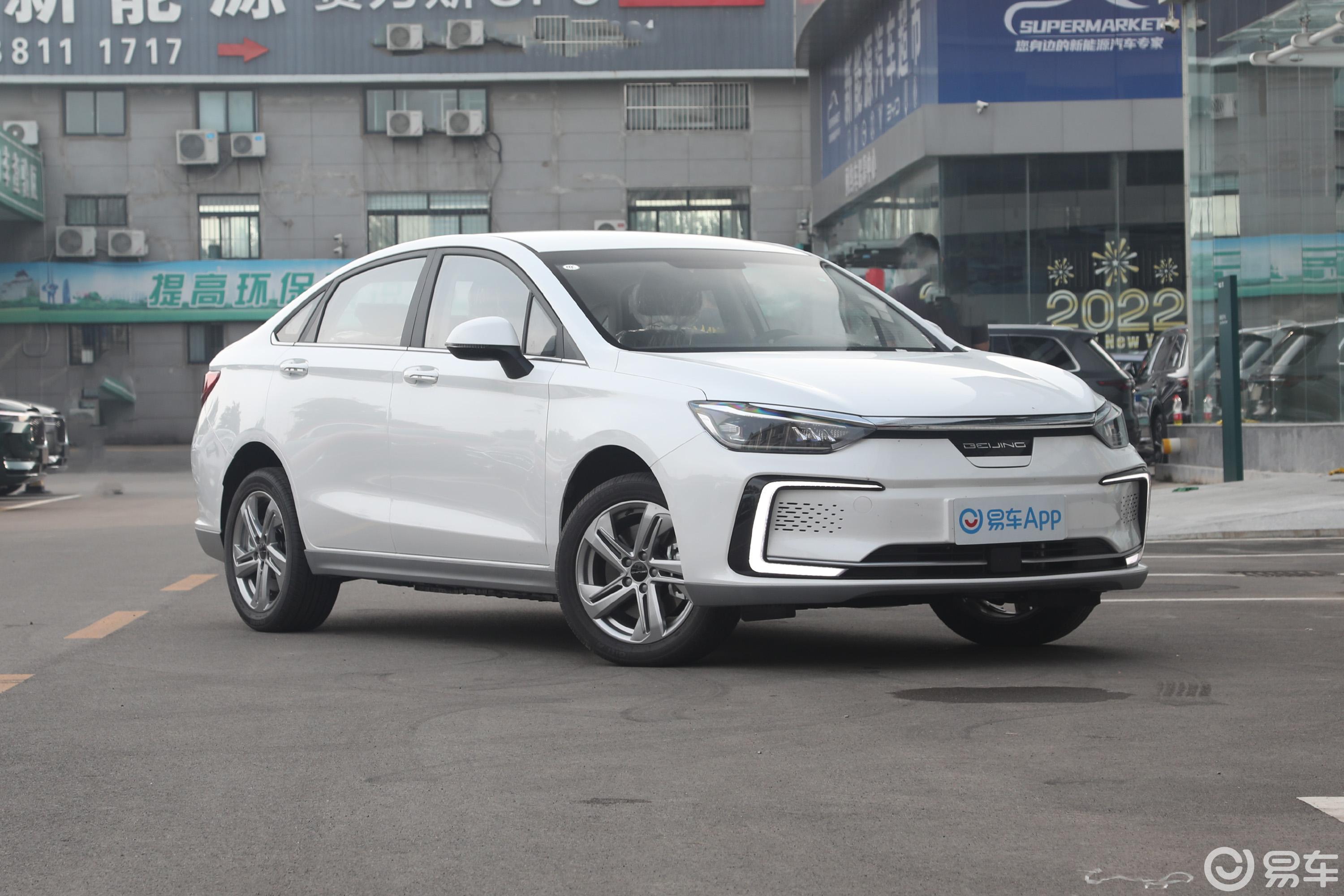 【北京EU5网约车豪华版侧前45度车头向右水平图片-汽车图片大全】-易车