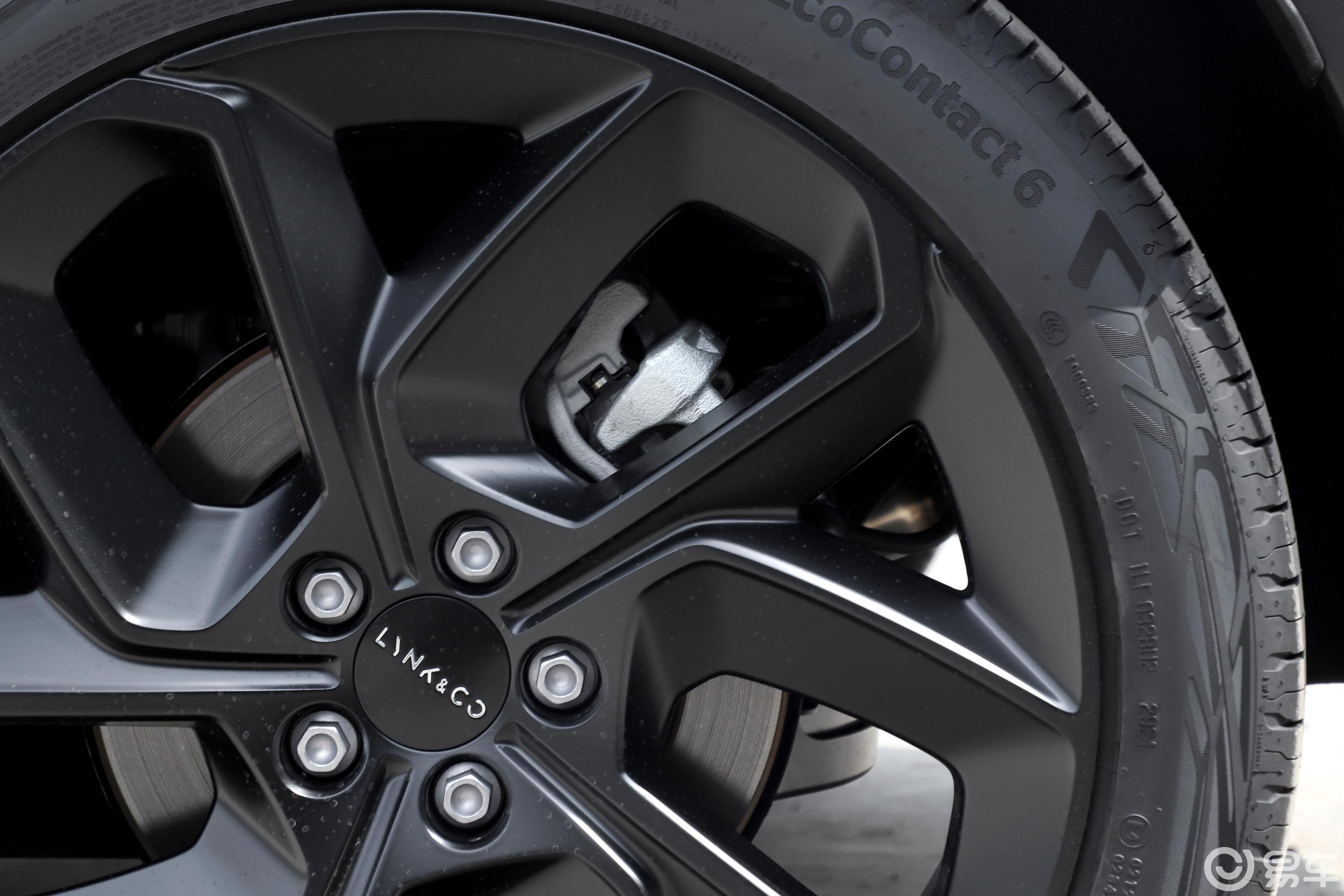 【领克012.0T 四驱暗夜版后刹车卡钳图片-汽车图片大全】-易车