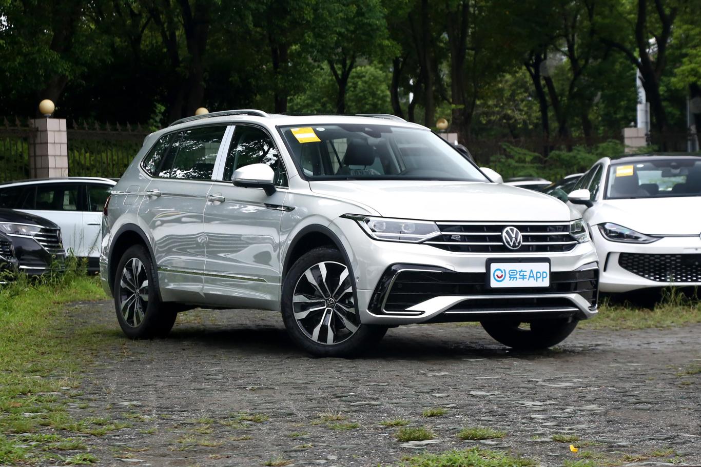 【途观L330TSI 两驱R-Line越享版 5座侧前45度车头向右水平图片-汽车图片大全】-易车