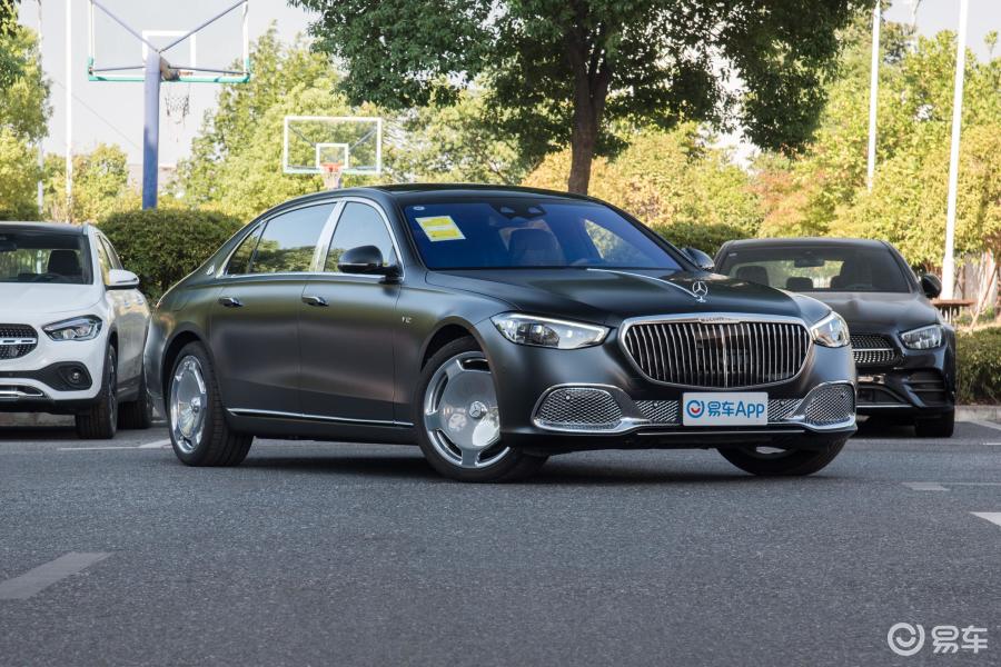 【迈巴赫S级2022款S 680 4MATIC 匠心高定首发版侧前45度车头向右水平汽车图片-汽车图片大全】-易车