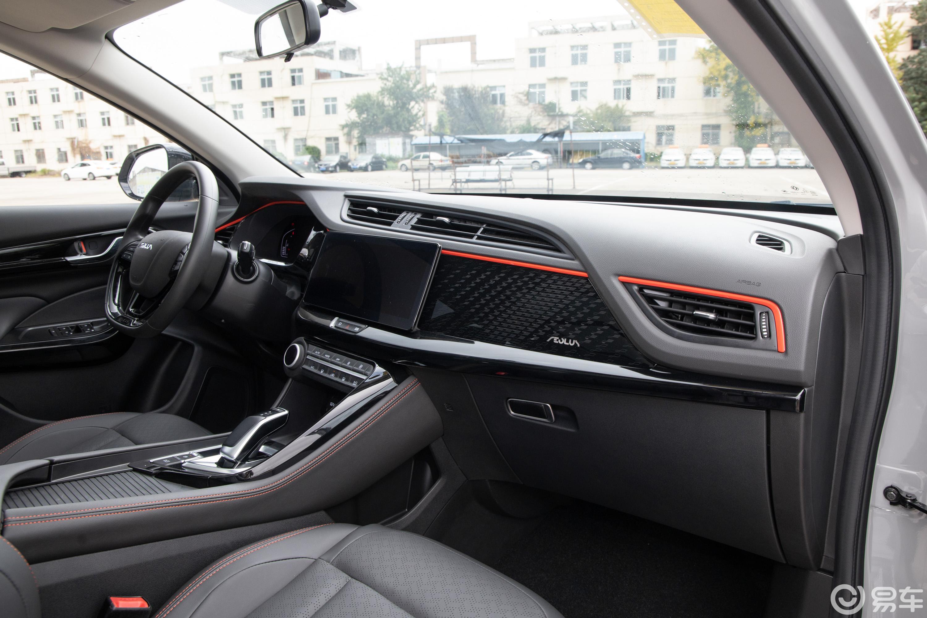 【风神AX7马赫版 1.5T DF31内饰全景副驾驶员方向图片-汽车图片大全】-易车