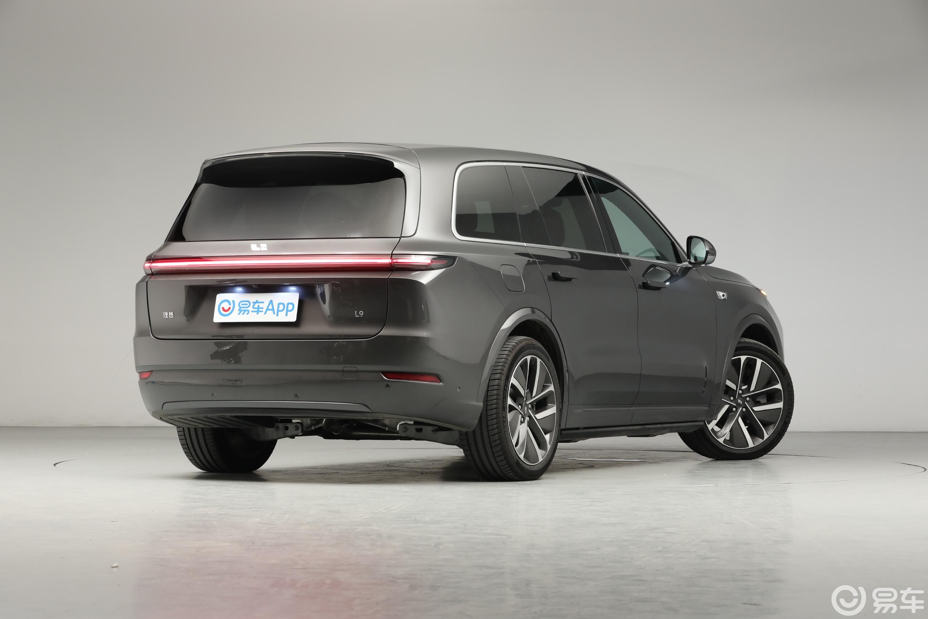 【理想L9L9 Max版侧后45度车头向右水平图片-汽车图片大全】-易车