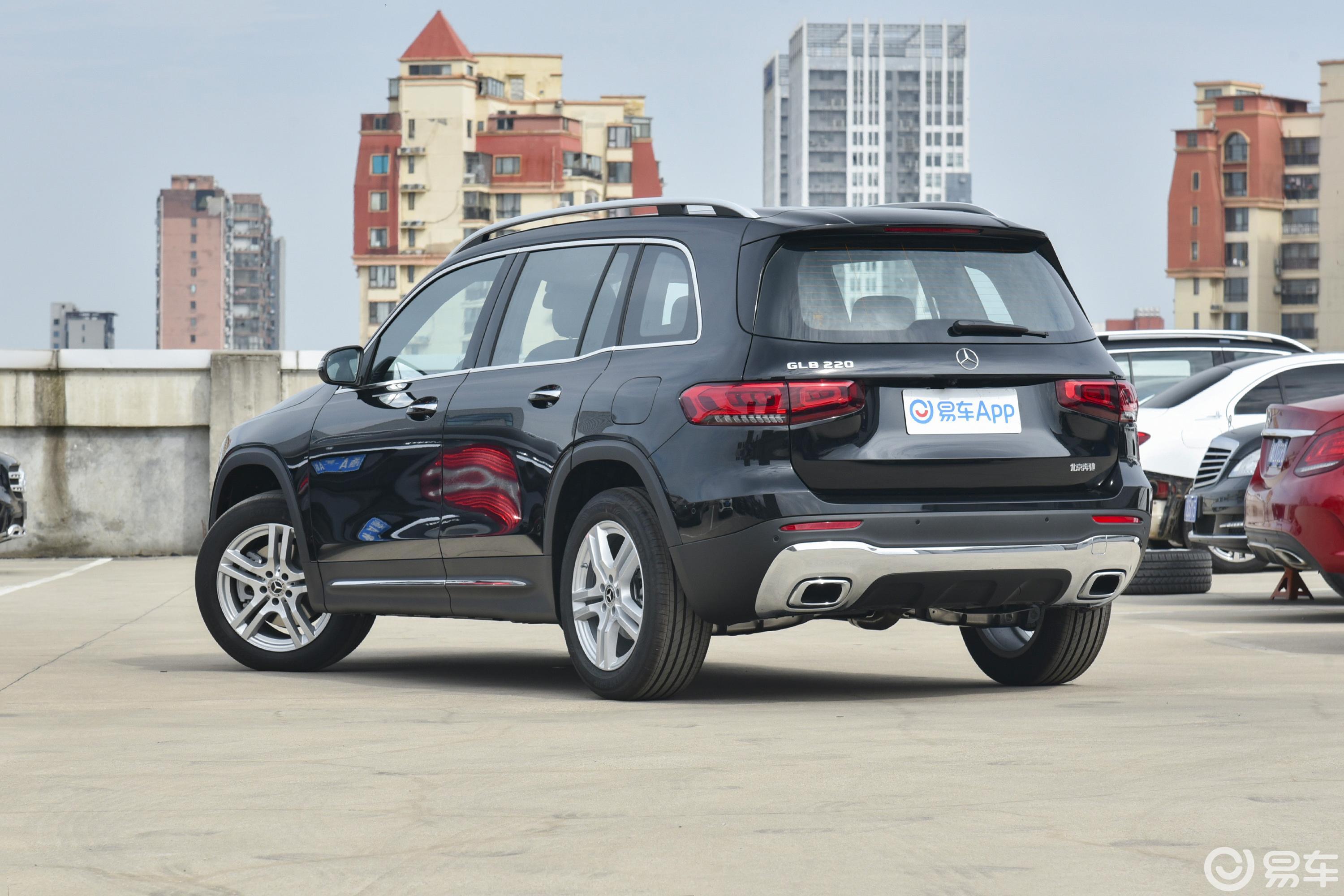 【奔驰GLBGLB 220 动感型侧后45度车头向左水平图片-汽车图片大全】-易车