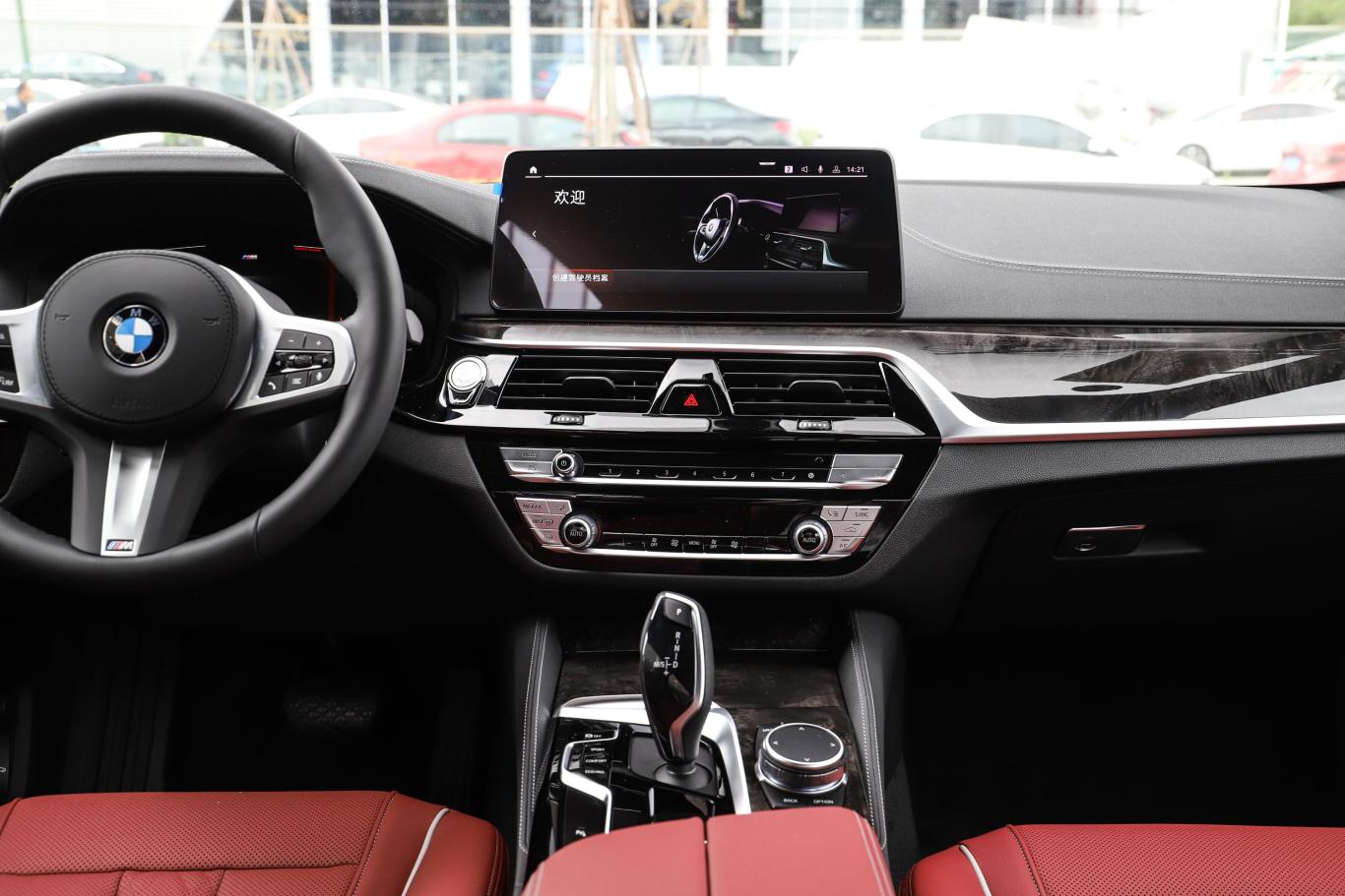 【宝马5系改款二 525Li M运动套装中控台整体图片-汽车图片大全】-易车