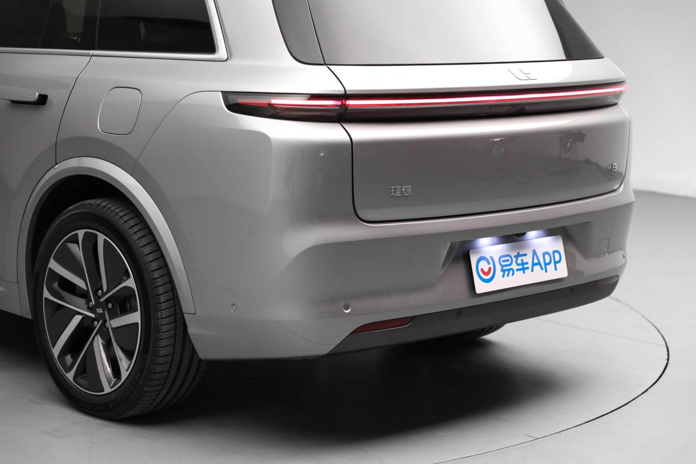 【理想L8L8 Max车尾特写图片-汽车图片大全】-易车