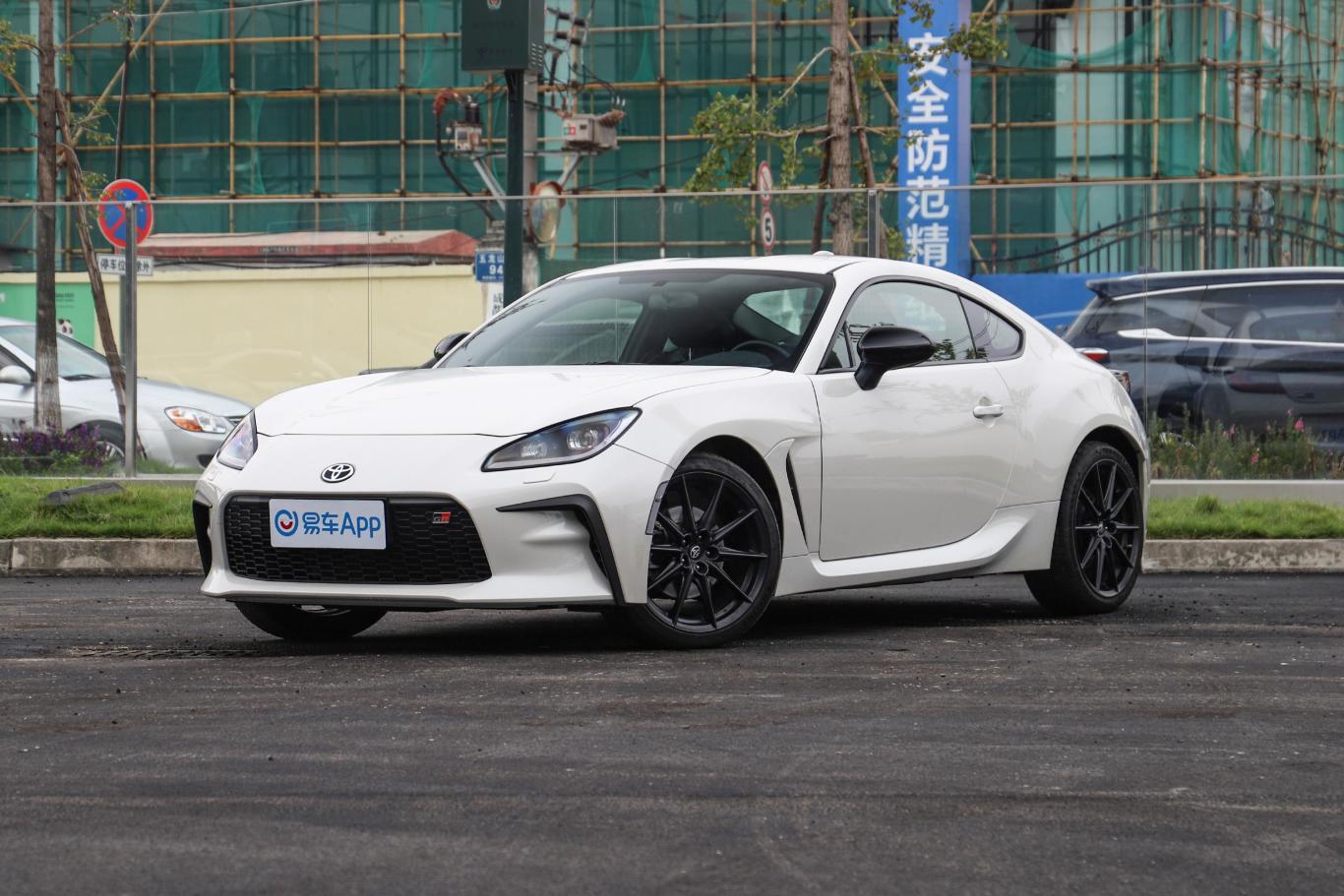 【丰田86GR 86 2.4L 手动版侧前45度车头向左水平图片-汽车图片大全】-易车