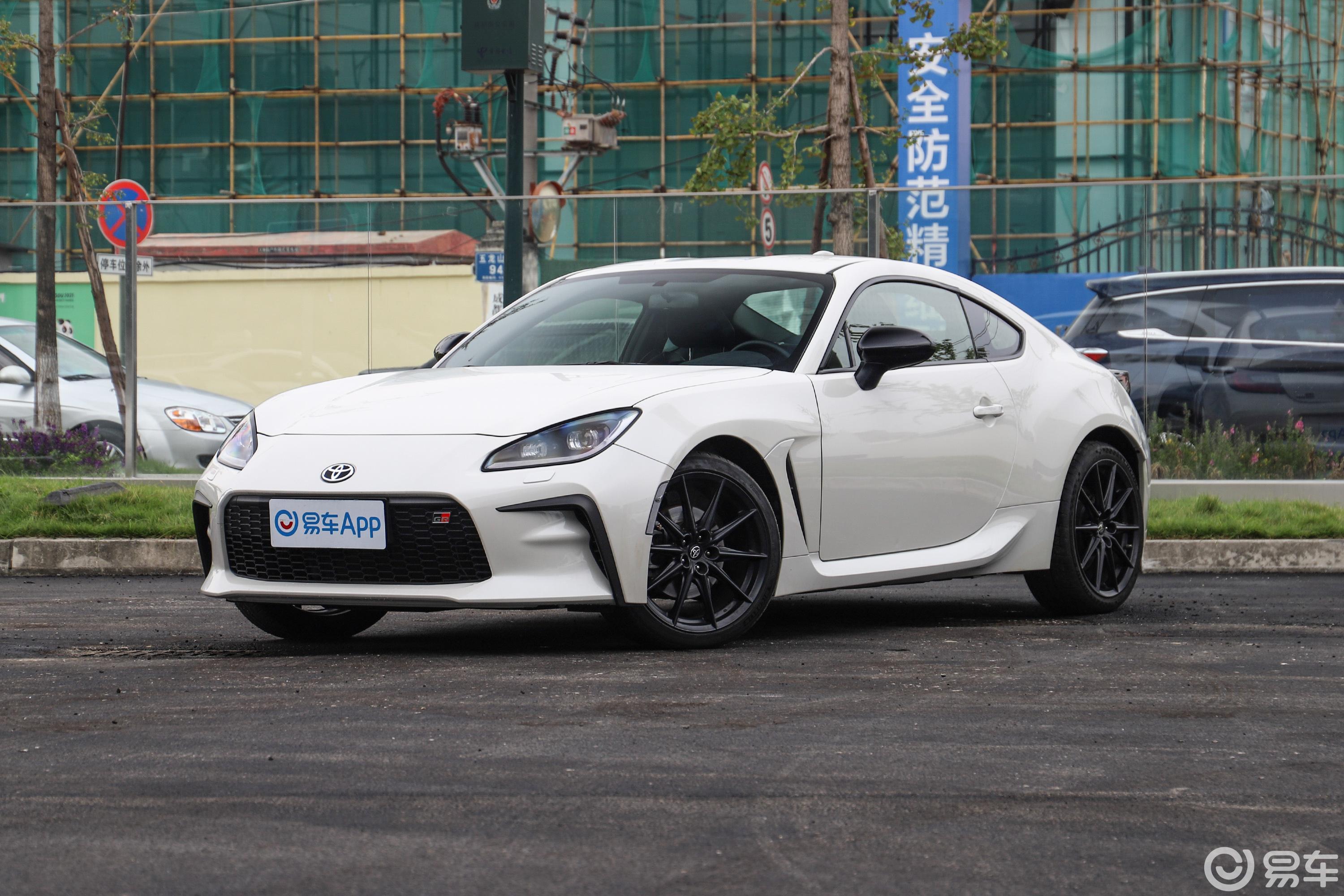 【丰田86GR 86 2.4L 手动版侧前45度车头向左水平图片-汽车图片大全】-易车