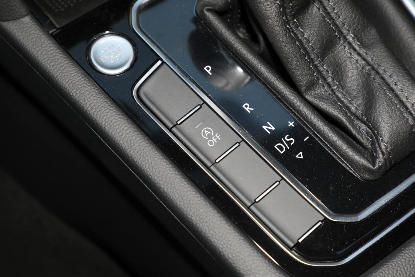 【一汽-大众CC330TSI 炫目版中控图片-汽车图片大全】-易车