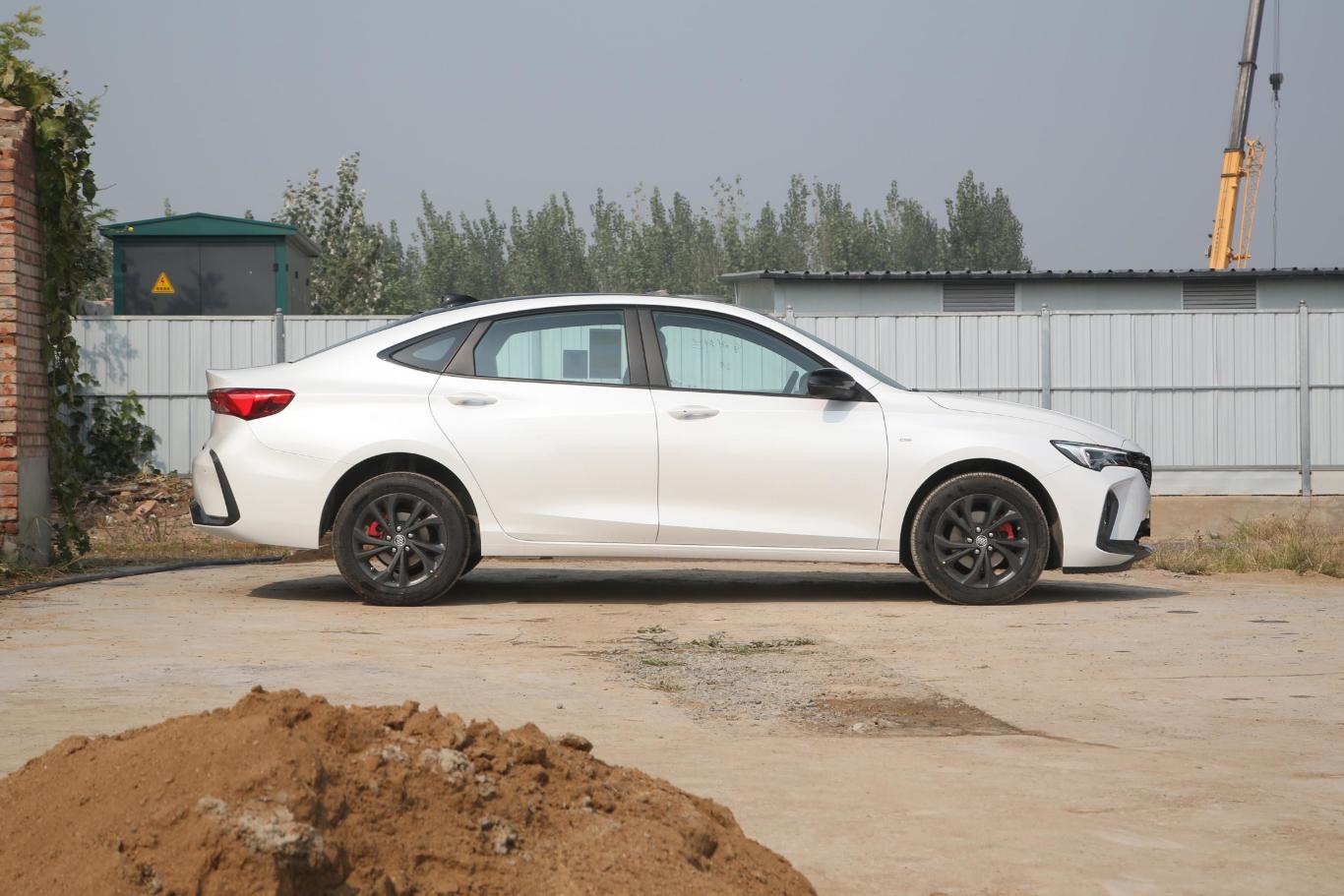 【威朗Pro GS 1.5T 猎风版正侧车头向右水平图片-汽车图片大全】-易车