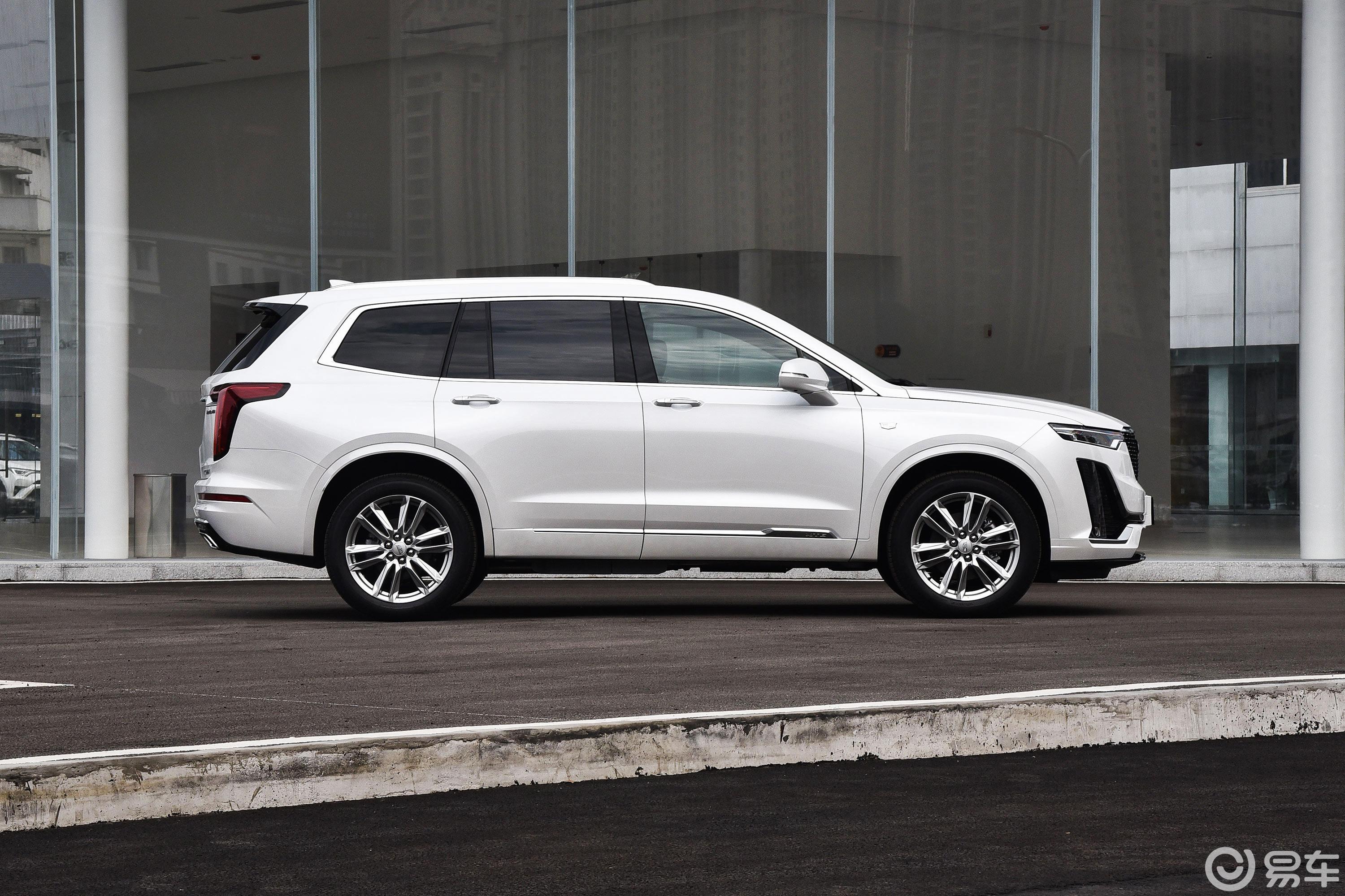 【凯迪拉克XT6轻混 120周年纪念版 2.0T 四驱豪华型 7座正侧车头向右水平图片-汽车图片大全】-易车