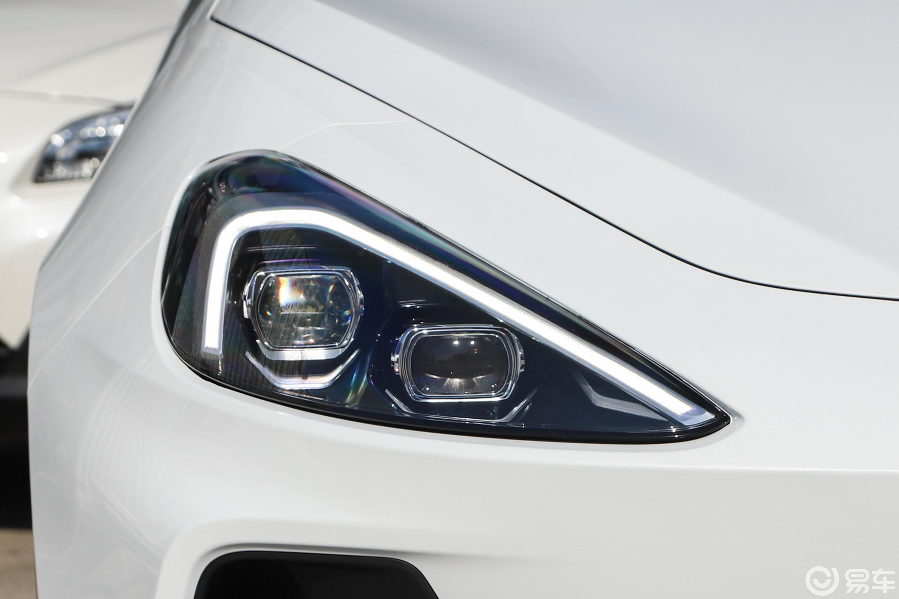 【极狐 阿尔法T653S+ 电机160kW外观灯组图片-汽车图片大全】-易车