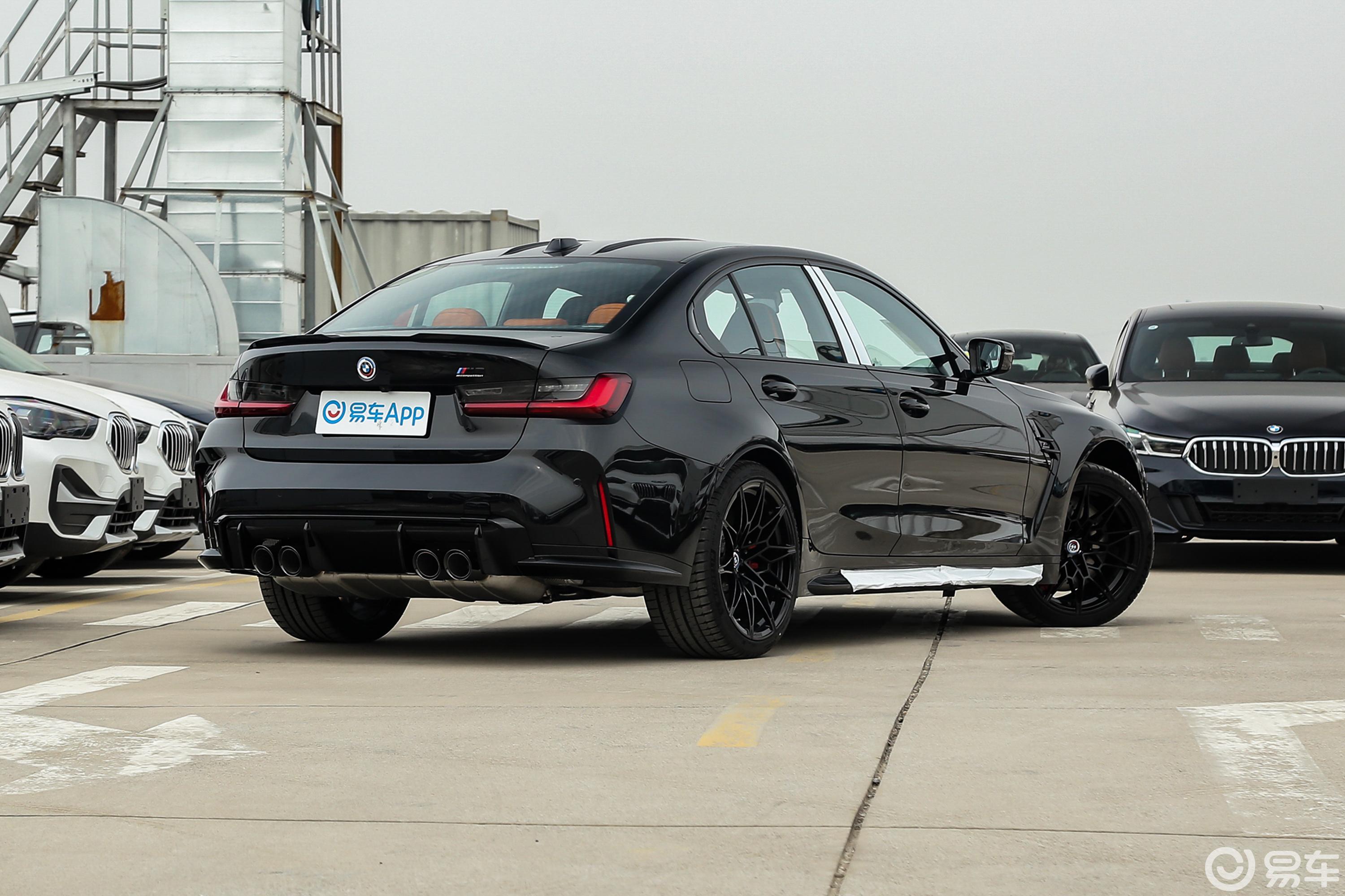 【宝马M350周年版 M3 雷霆版侧后45度车头向右水平图片-汽车图片大全】-易车