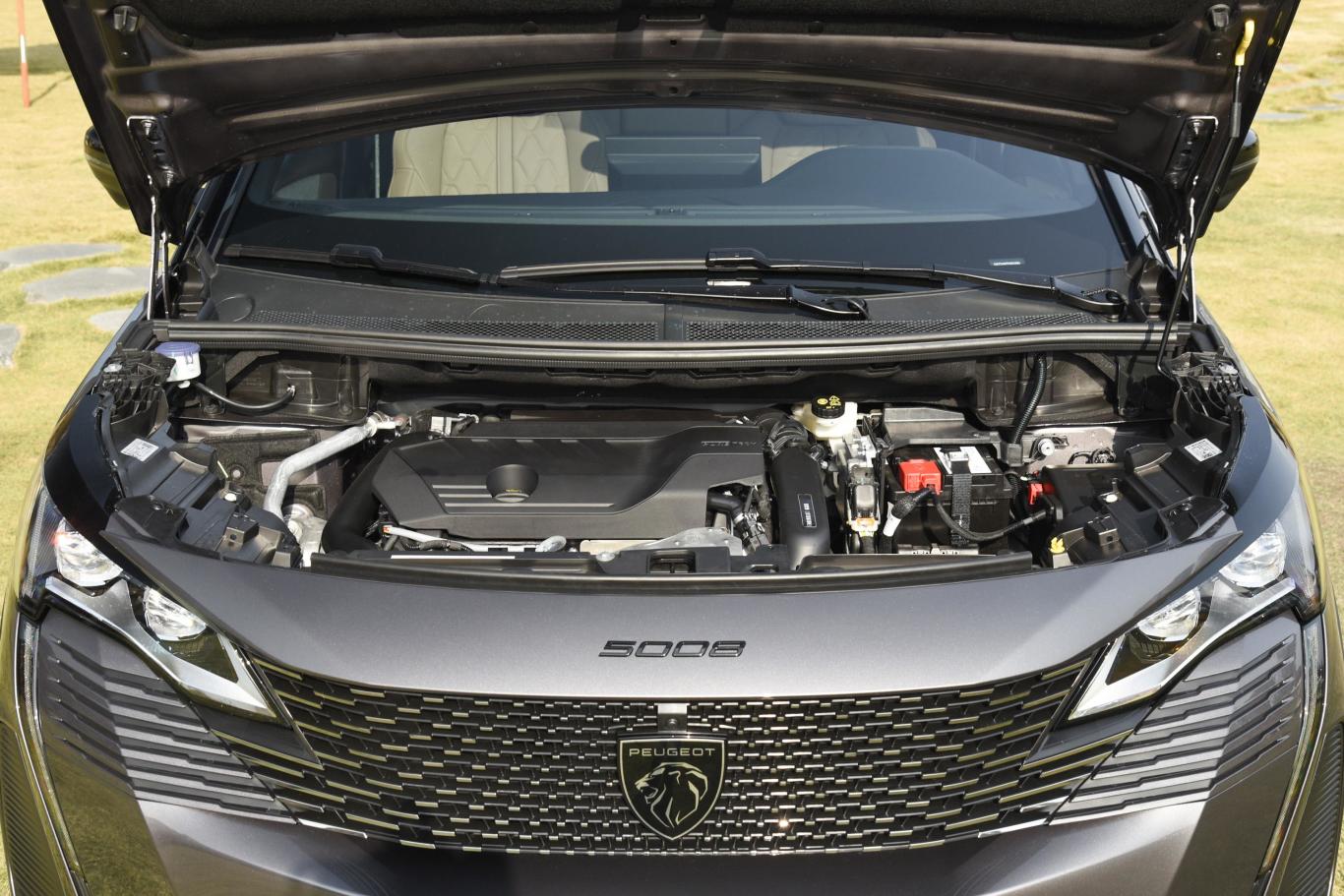 【标致5008400THP 旗舰荣耀版 7座前舱整体图片-汽车图片大全】-易车