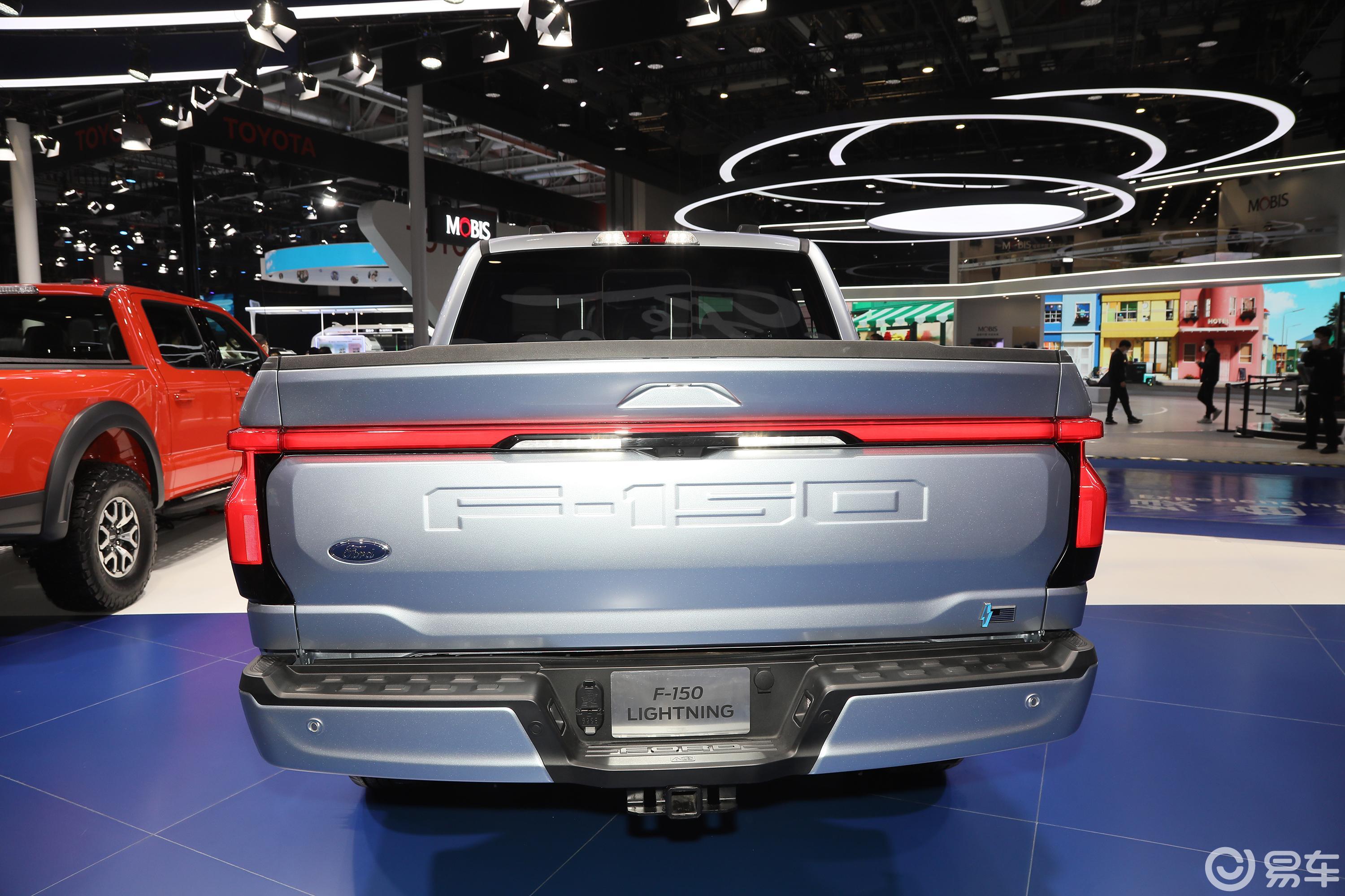 【福特F-150 纯电动Lightning正后水平图片-汽车图片大全】-易车