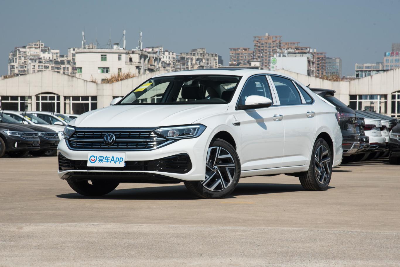 【速腾300TSI 双离合超越版侧前45度车头向左水平图片-汽车图片大全】-易车