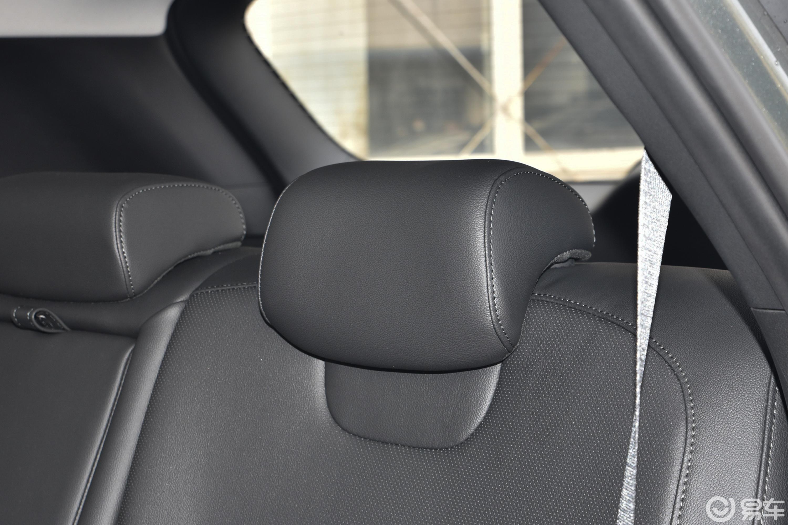 【途胜途胜L 1.5T 自动两驱尊贵版后排空间图片-汽车图片大全】-易车