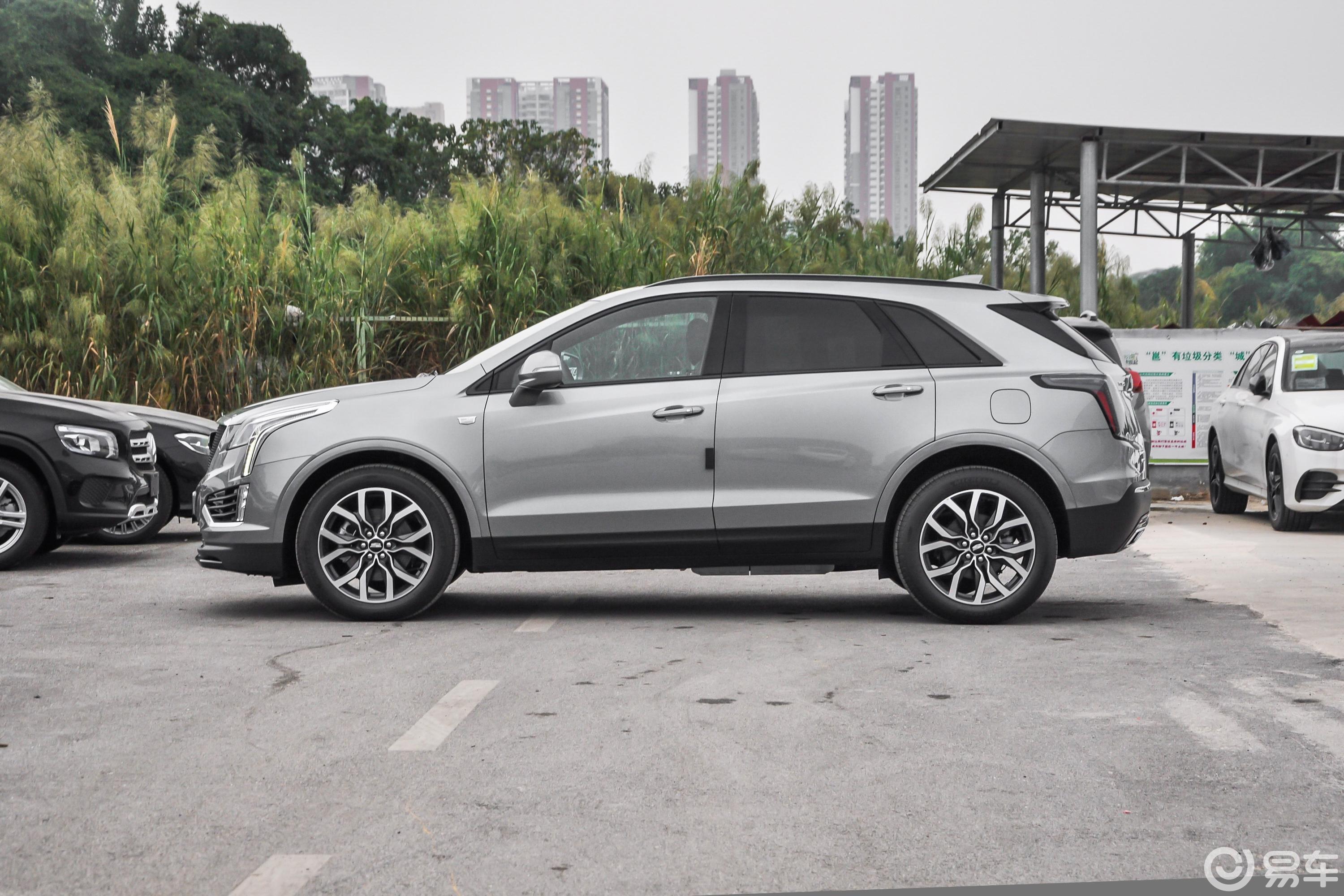 【凯迪拉克XT5轻混 2.0T 四驱豪华型蜂鸟版正侧车头向左水平图片-汽车图片大全】-易车